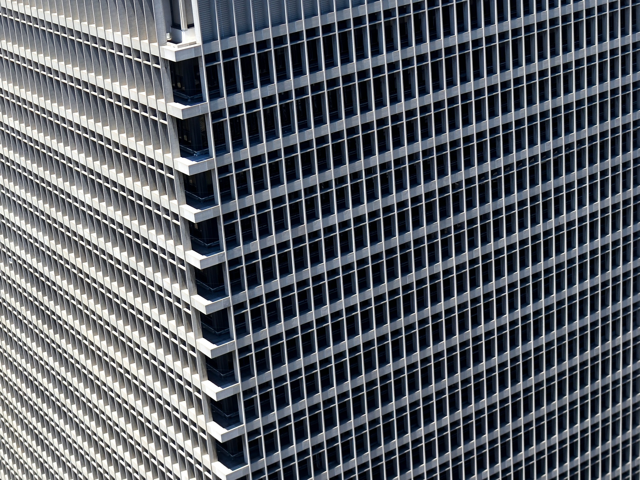 Gridline Echo: A Marionette of Towers