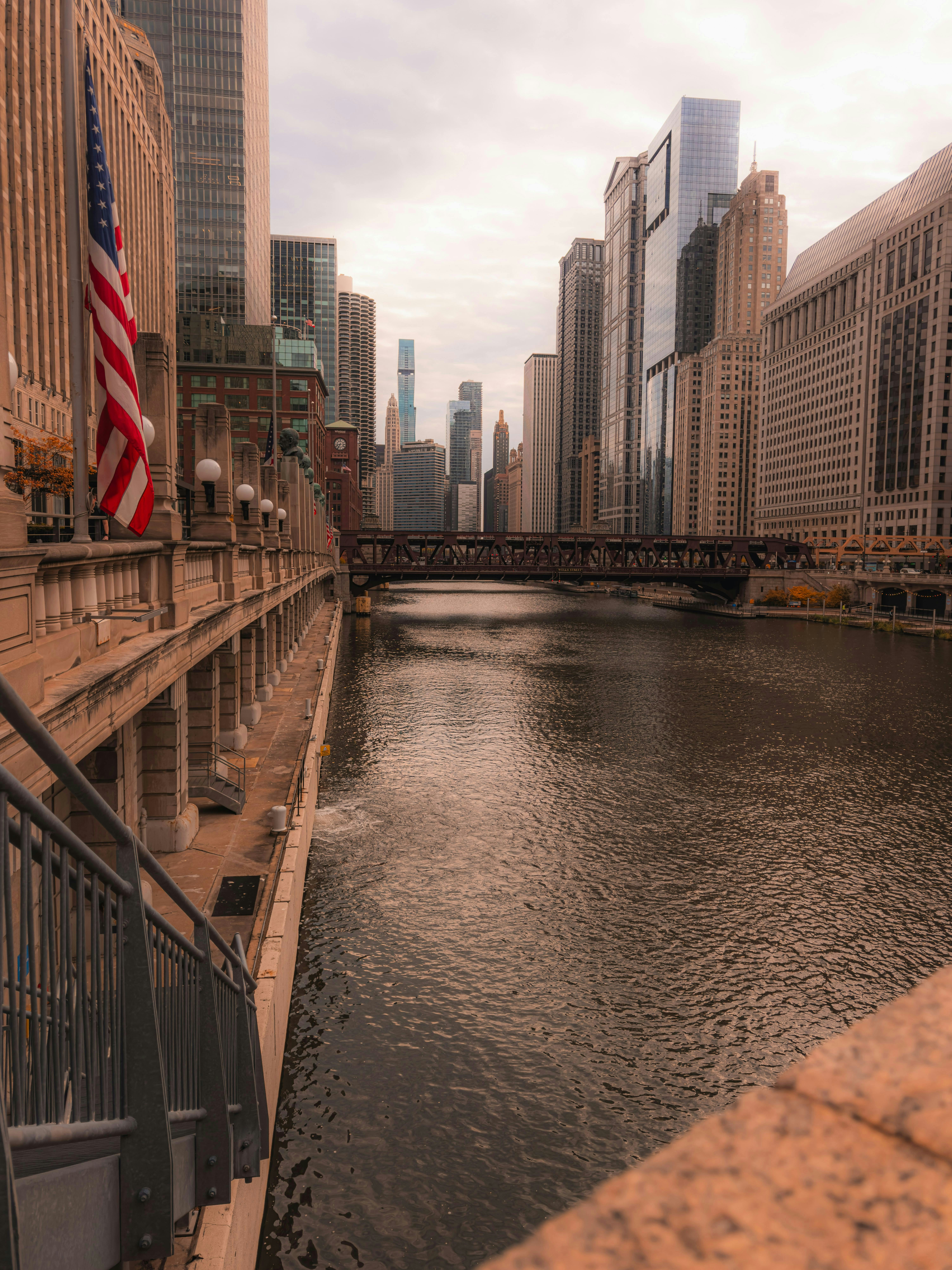 Chicago cityscape with river and bridge under cloudy sky photo – Free ...