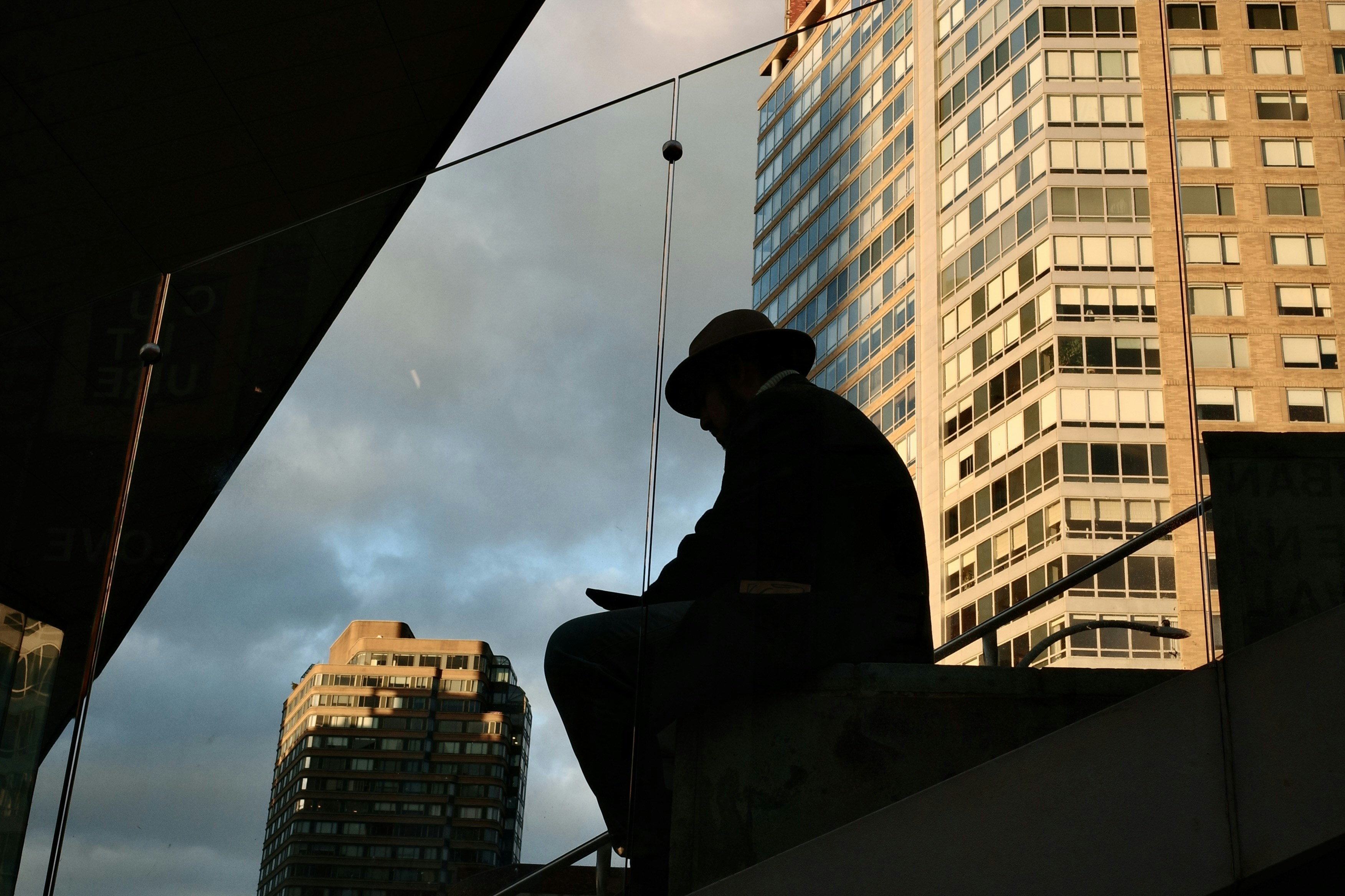 Photo by Matthew Zheng with Ricoh GR Digital IV