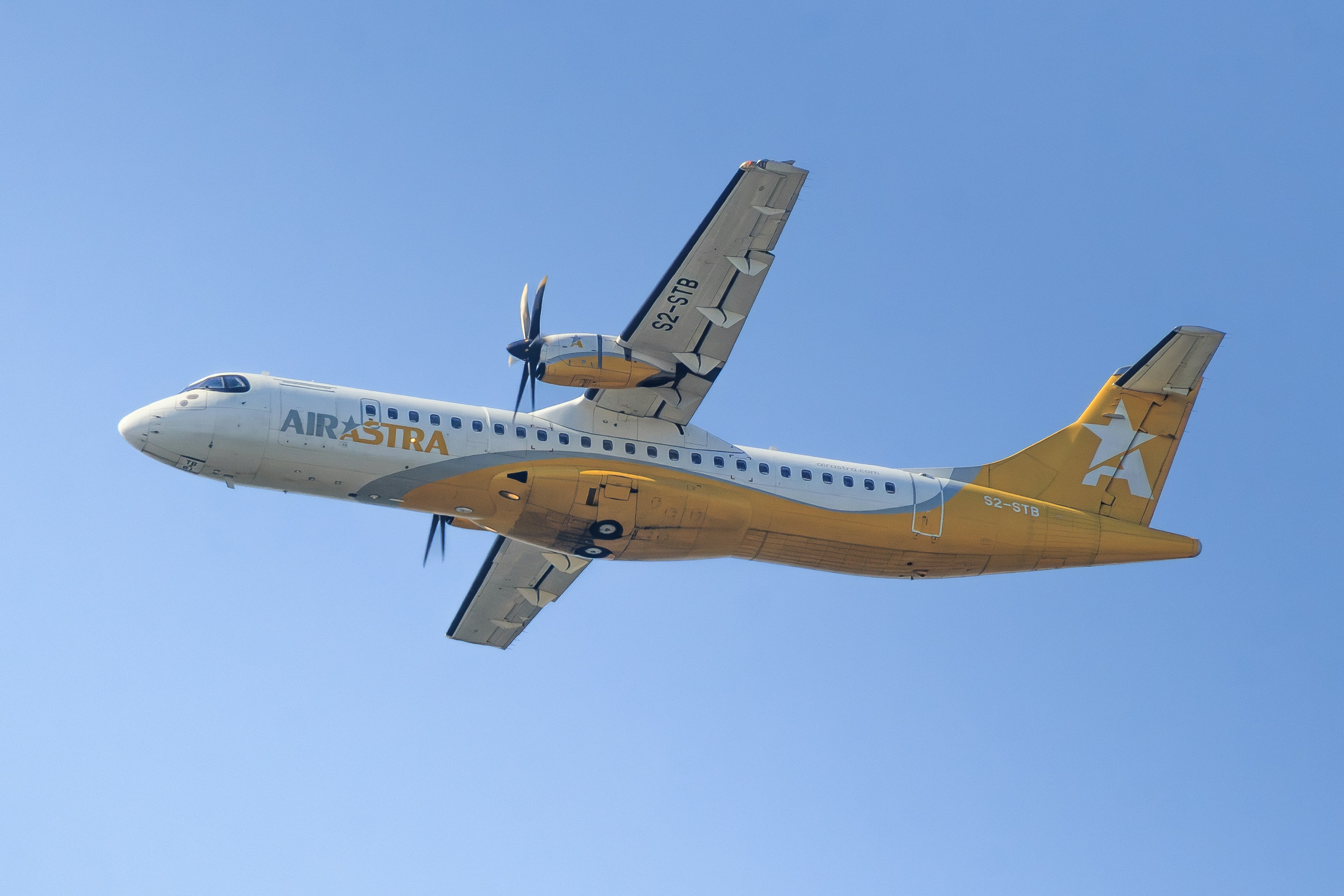 Air Astra ATR 72-600 S2-STB