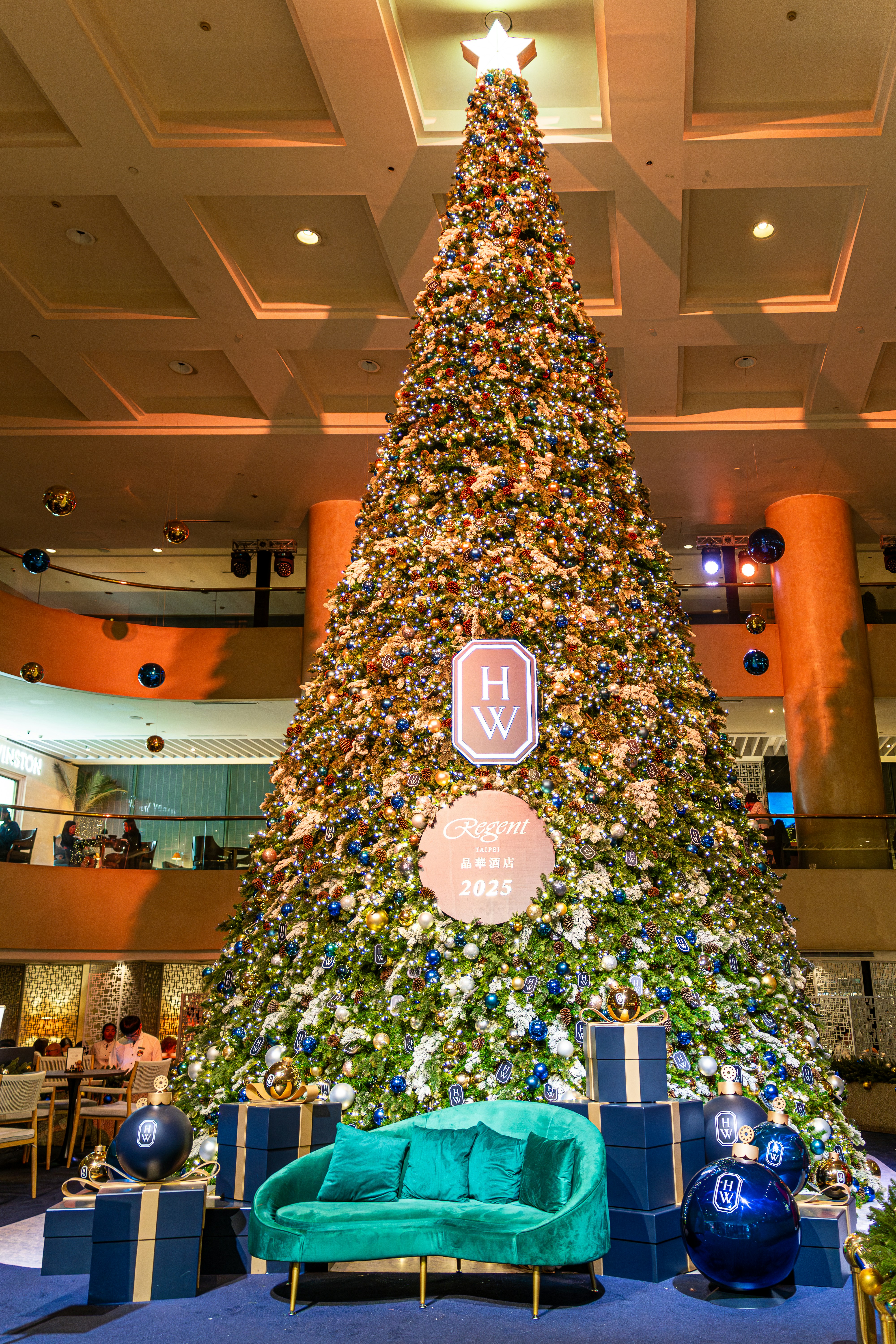 Photo by Winston Chen with Sony Alpha 7 III