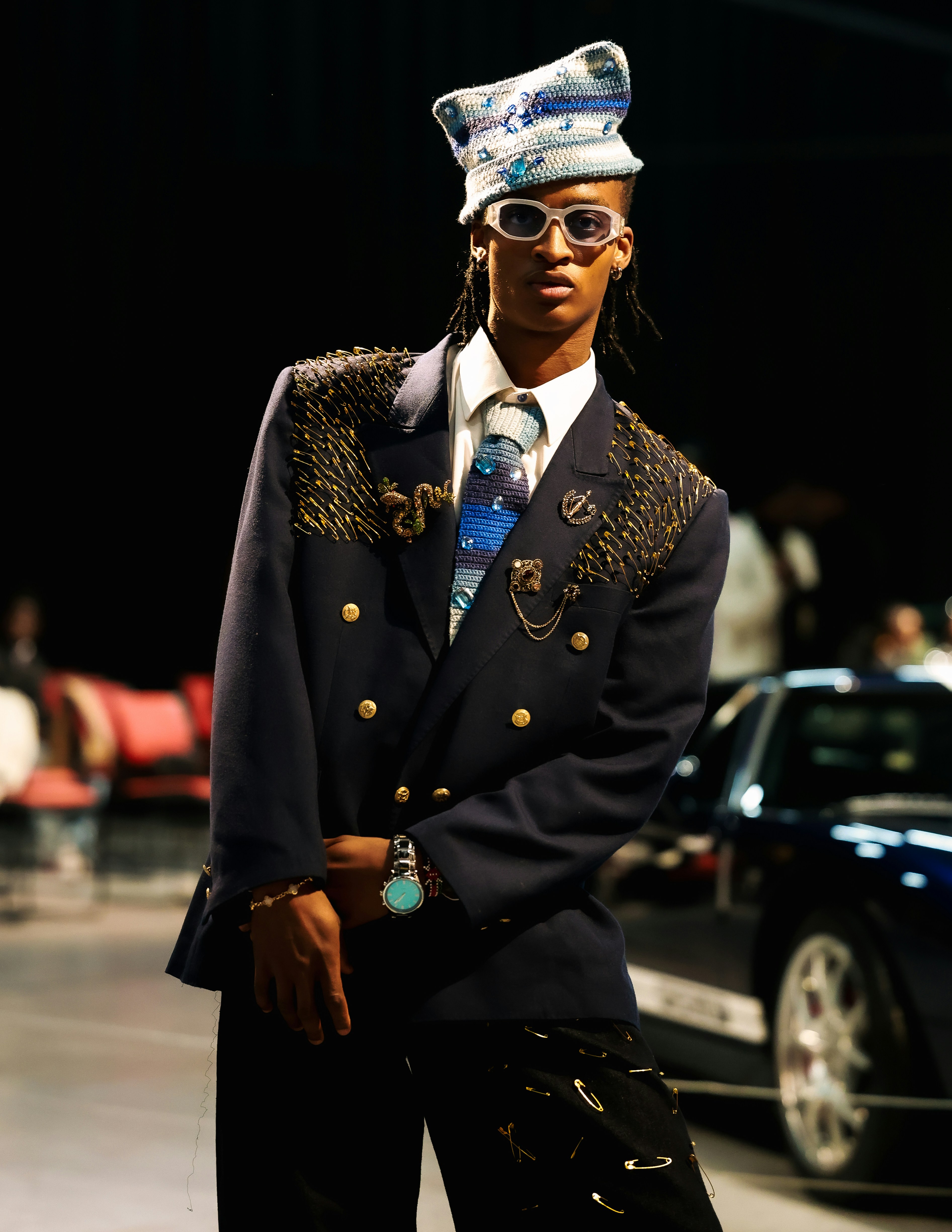 Debonair Electric: A Fashion Forward Moment in the Spotlight