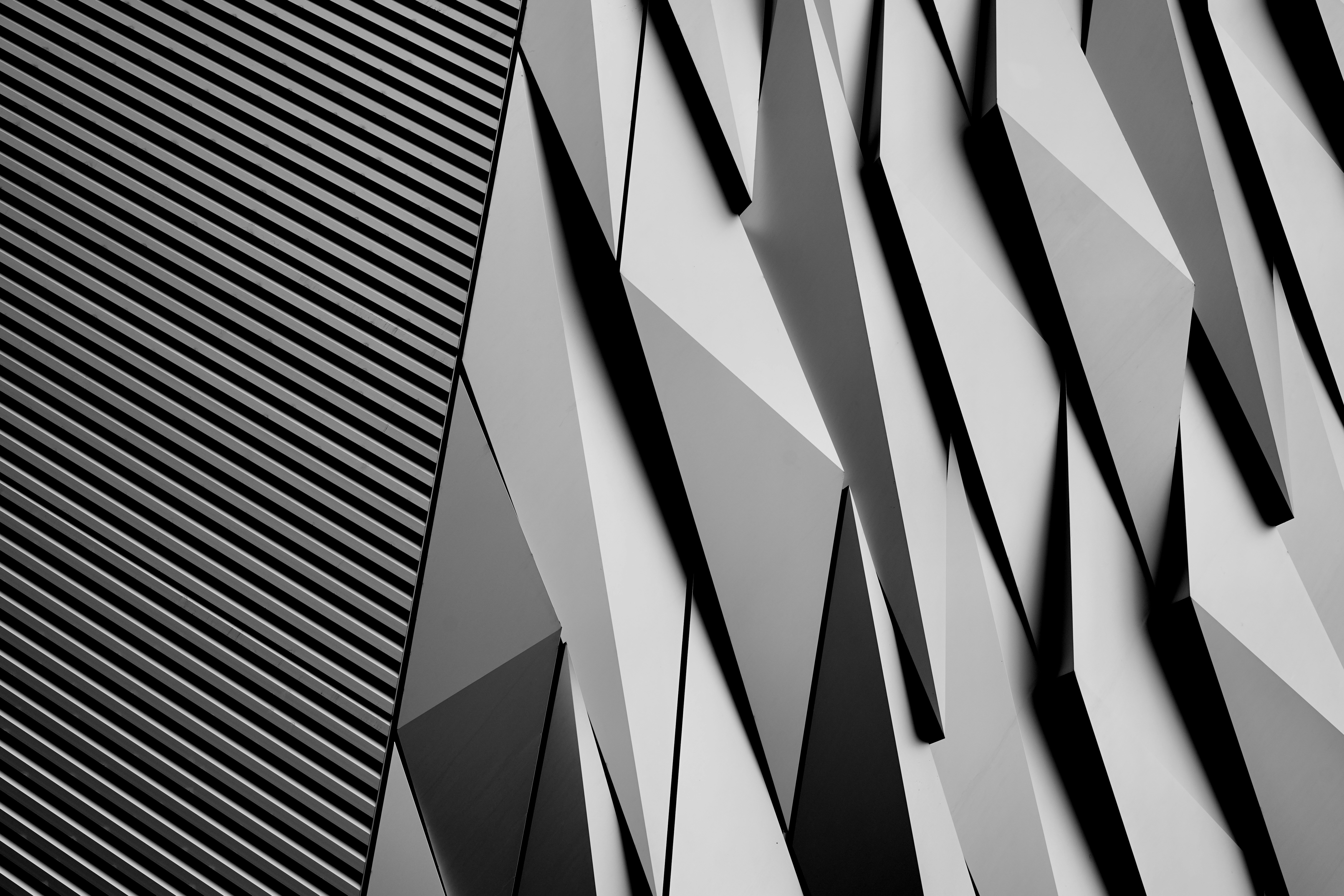 The geometric goddess that is the Titanic Belfast. Designed by Eric Kuhne with Todd Architects (CivicArts) and built between 2009 and 2012.