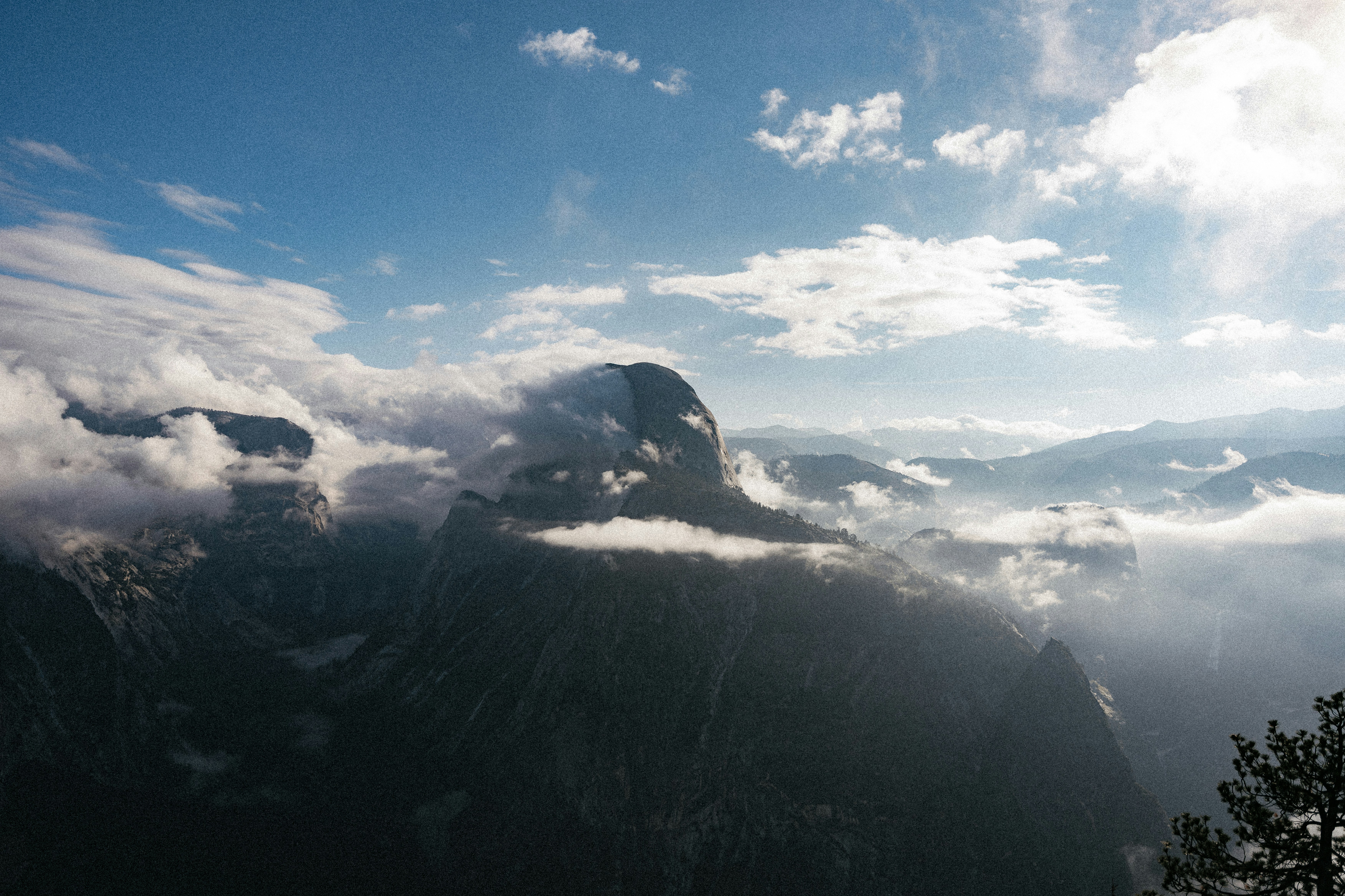 Photo by Roberto Shumski with Sony Alpha 7 IV