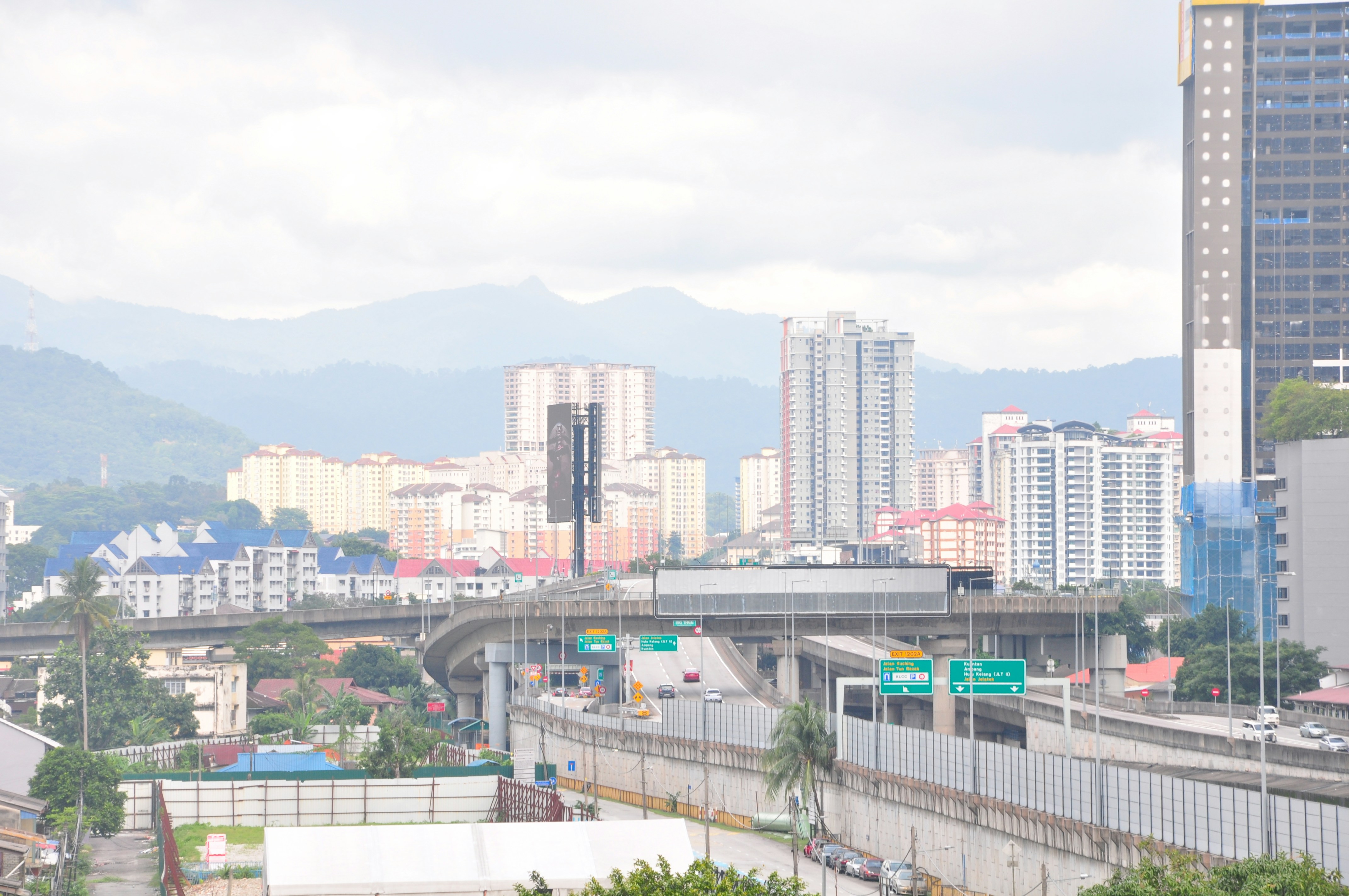 Warm yet cloudy day in Kuala Lumpur, with the touch of Nikon D90