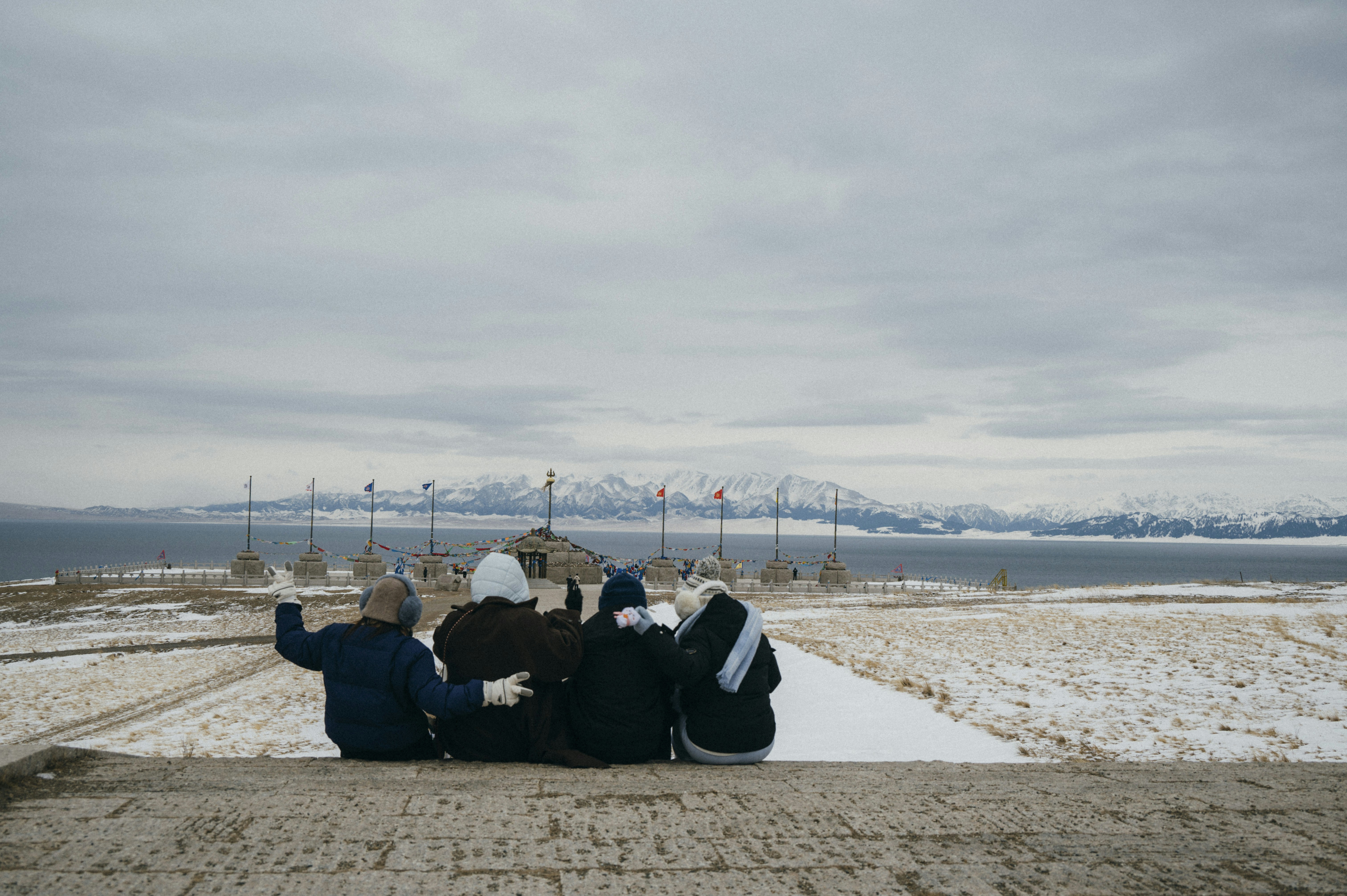 Winter Circle: A Snow-Scarred Shoreline Portrait