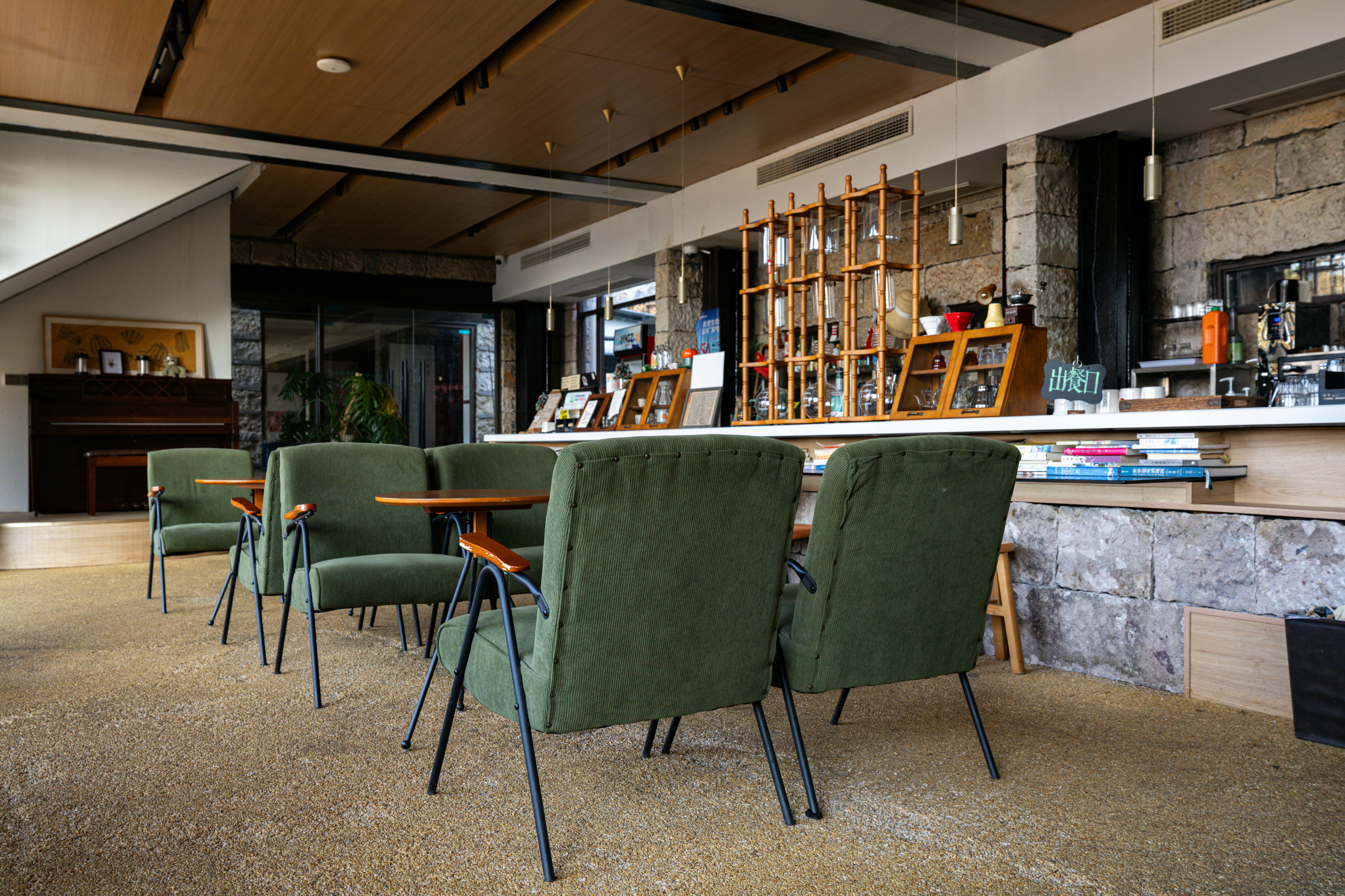 Photo by Declan Sun with Sony Alpha 7R V