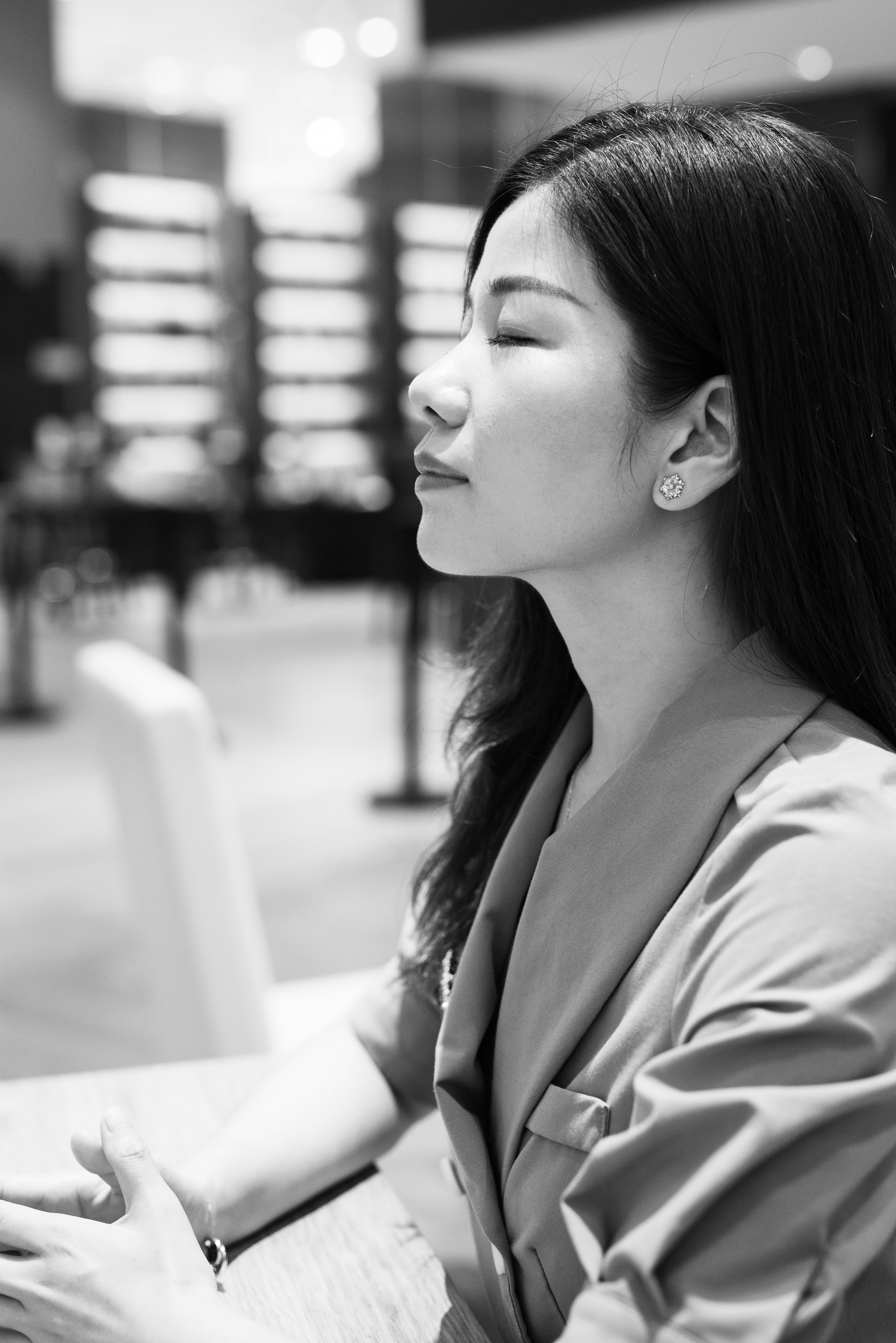 Serene Profile: Quiet Confidence in a Modern Workspace