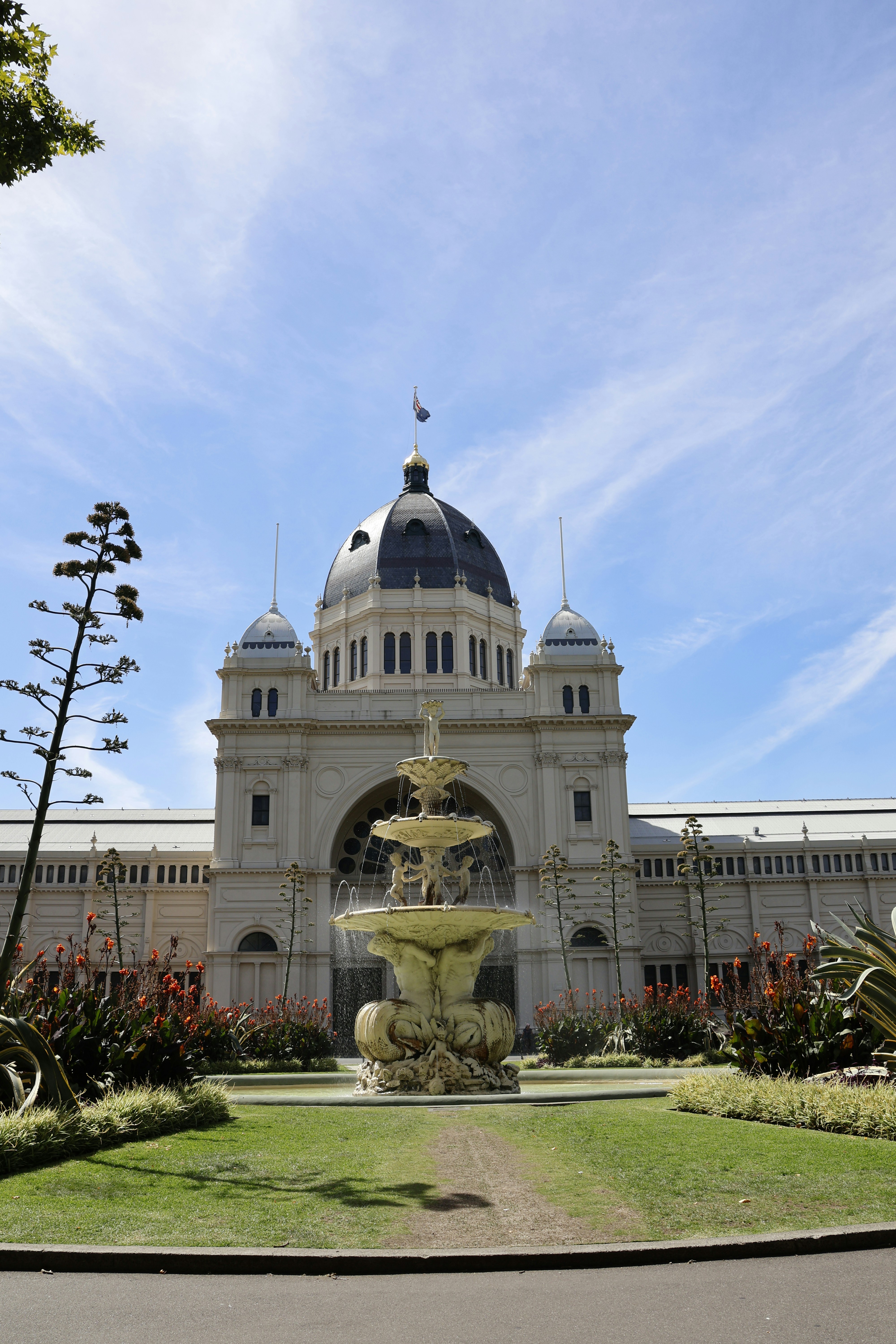 Grand Dome and Fountain: Symmetry at the City Hall