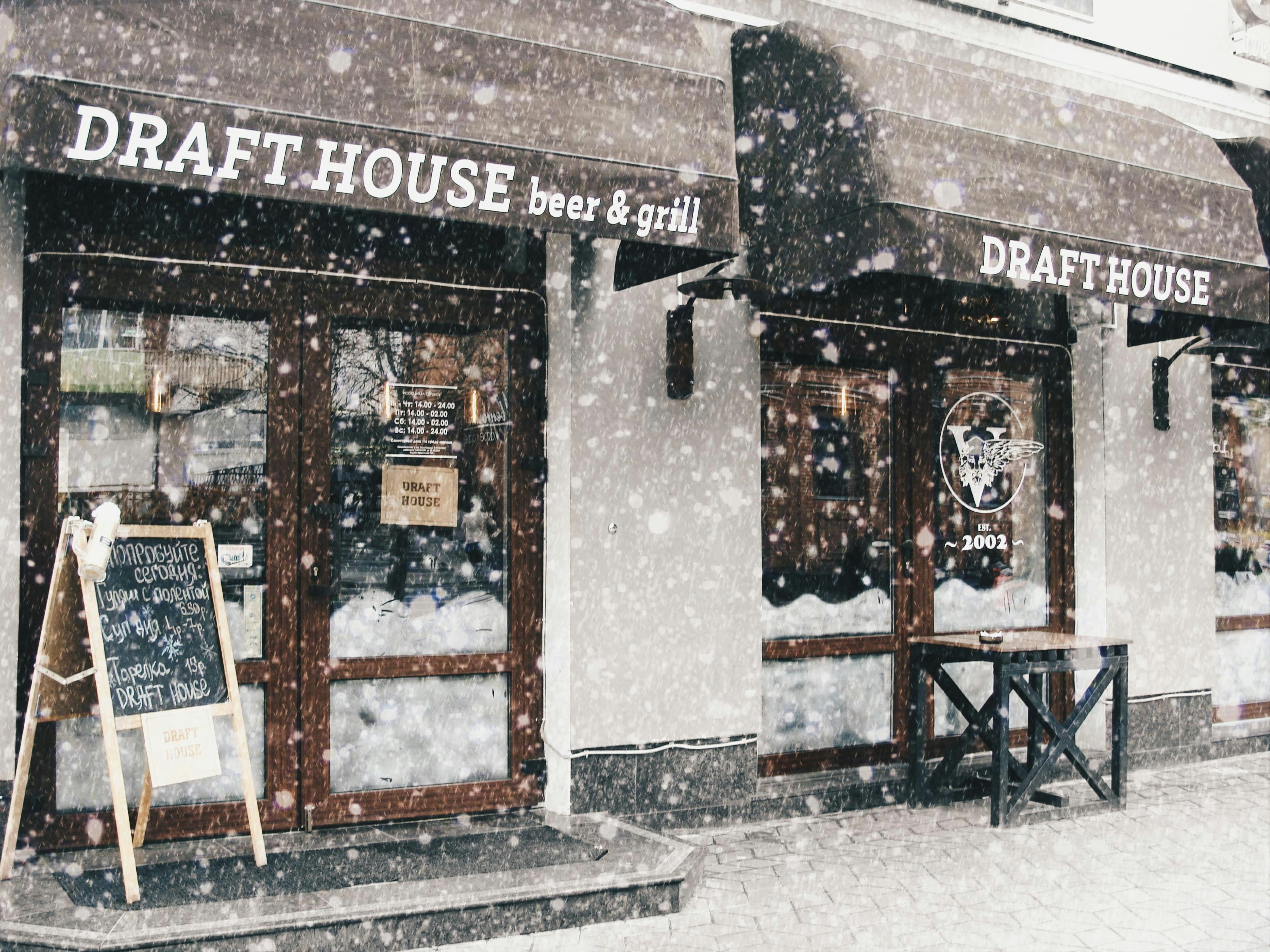 Brest old house winter snow falling