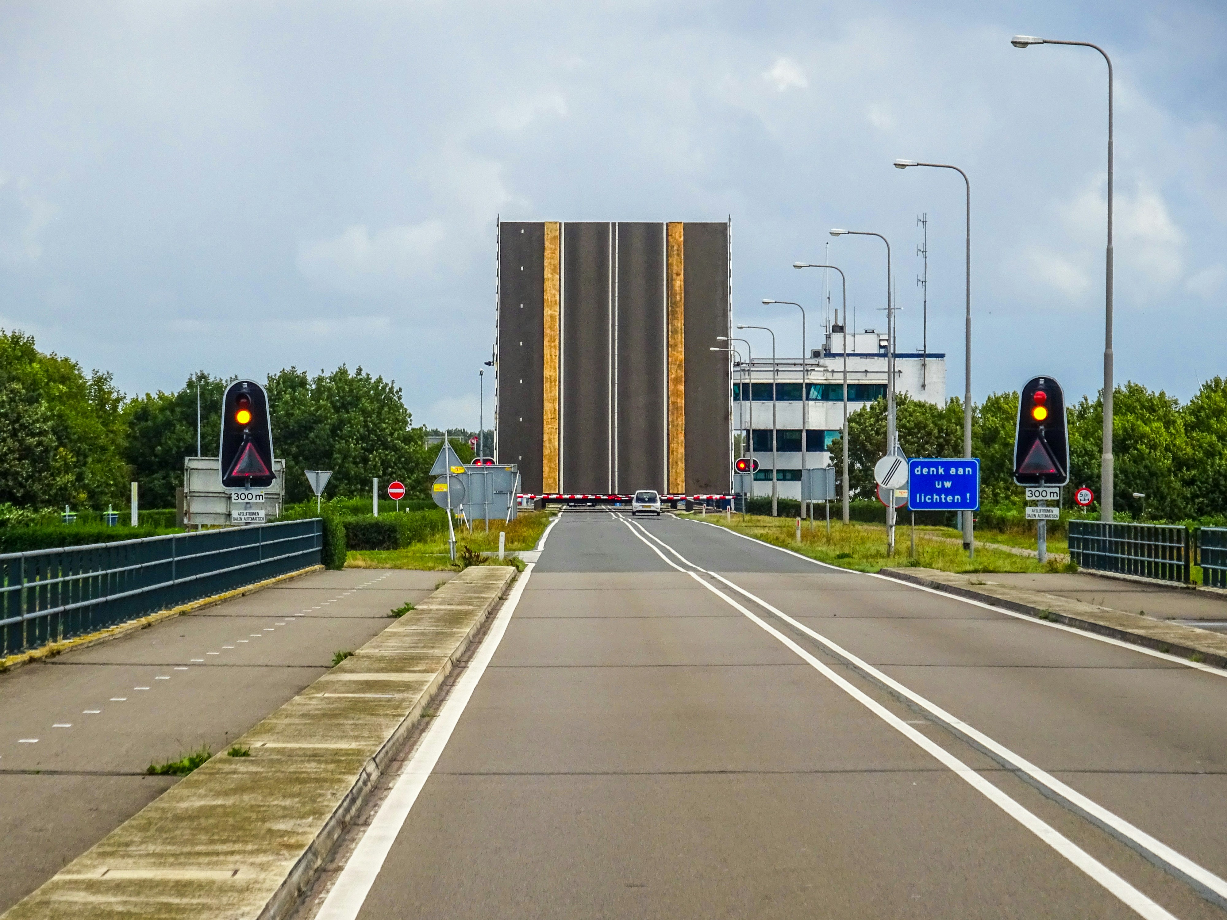 Photo by Nikolai Kolosov with Sony Cyber-shot WX350