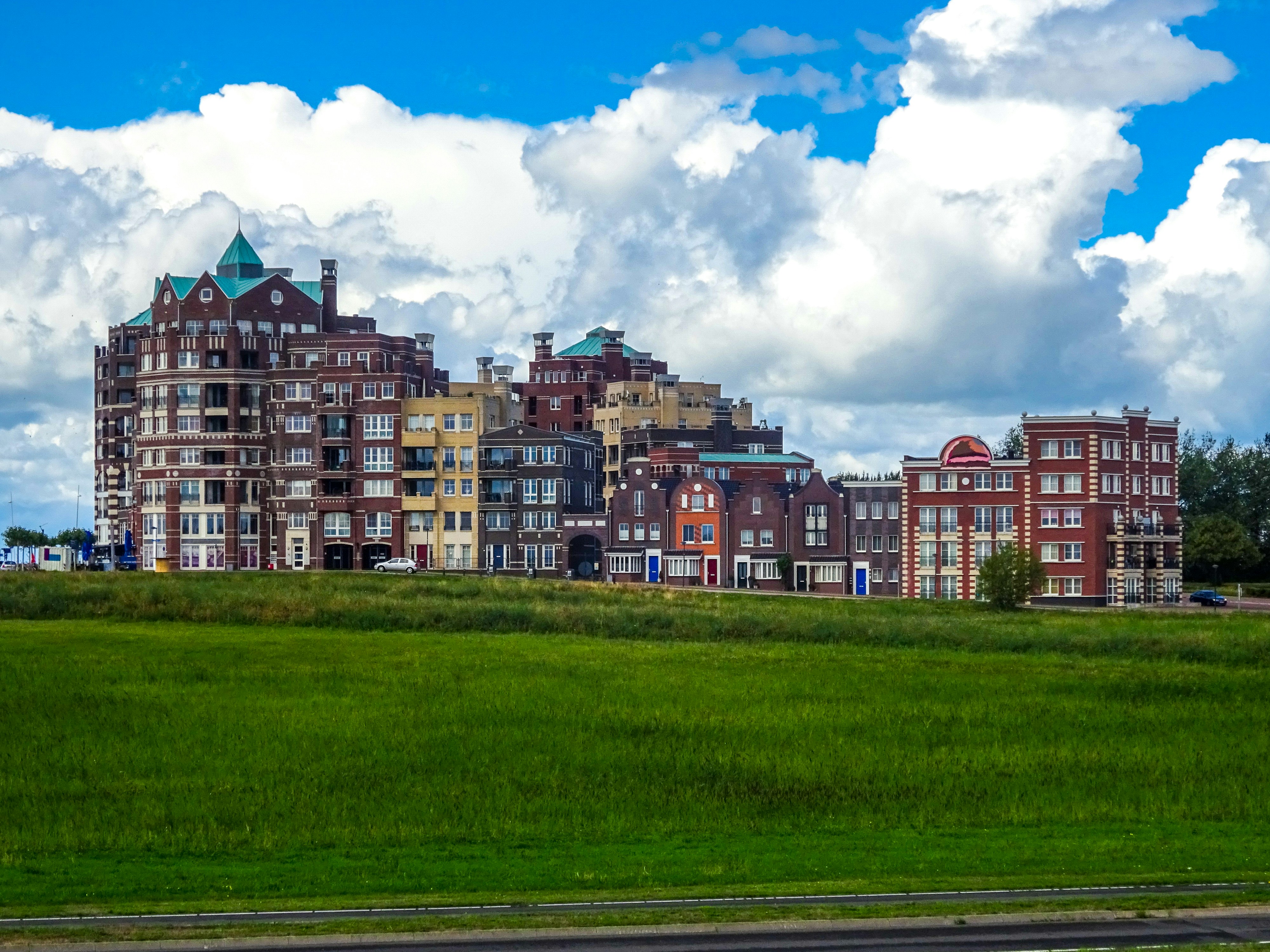 Photo by Nikolai Kolosov with Sony Cyber-shot WX350