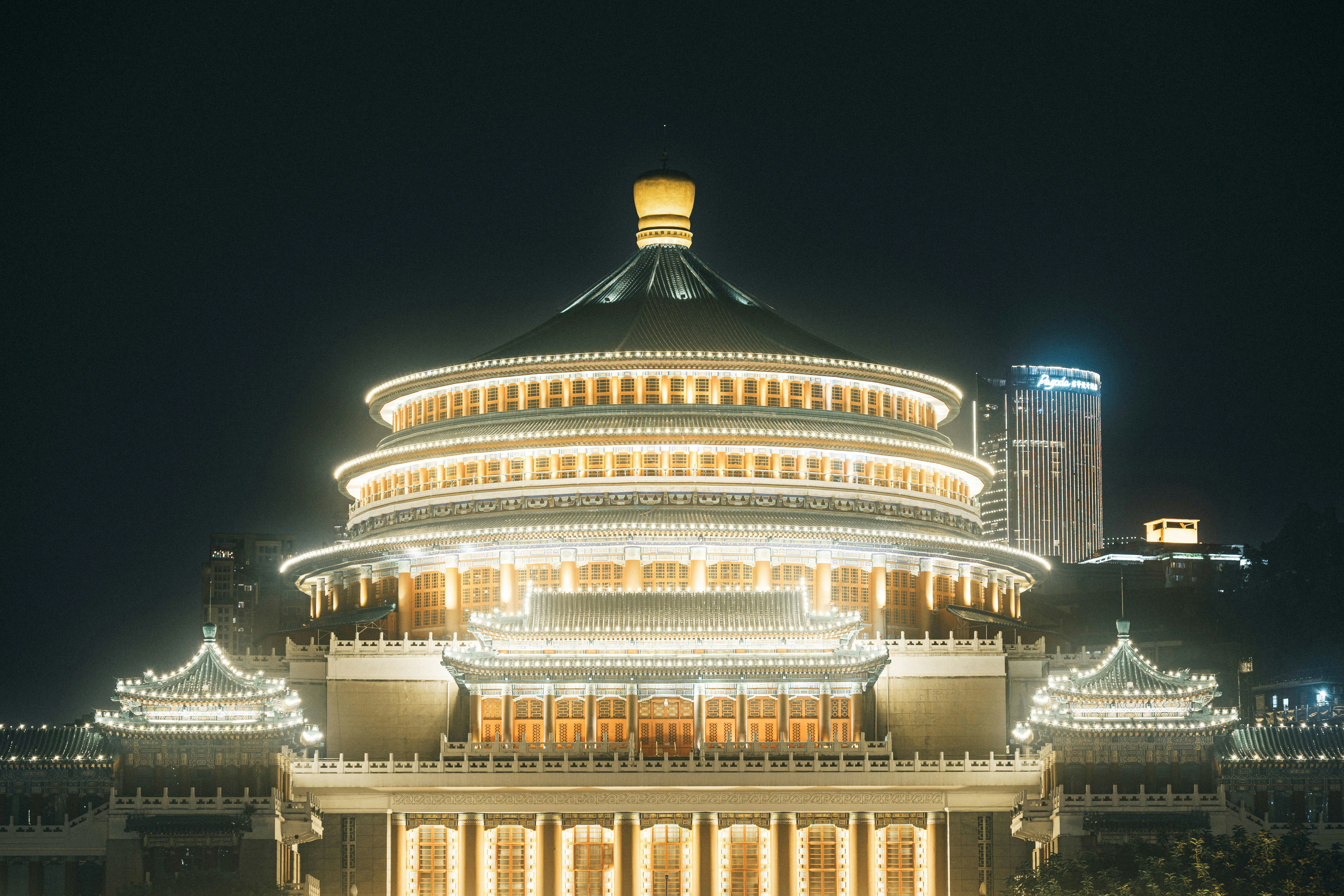 Night Lanterns Crown: A Huawei of Circular Temples
