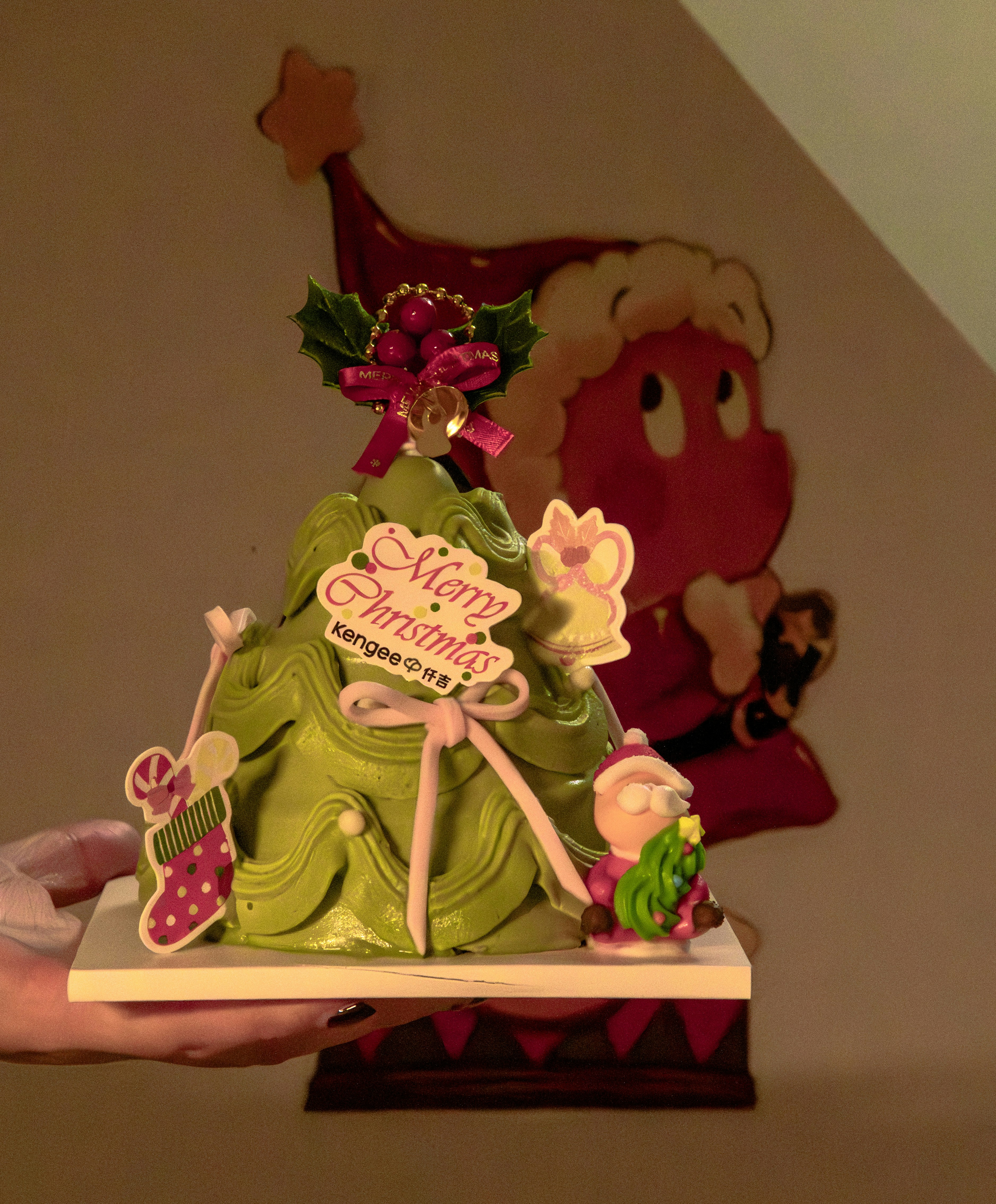 Tiny Christmas Tree, Big Cheer: A Homemade Cake Decoration Illuminated