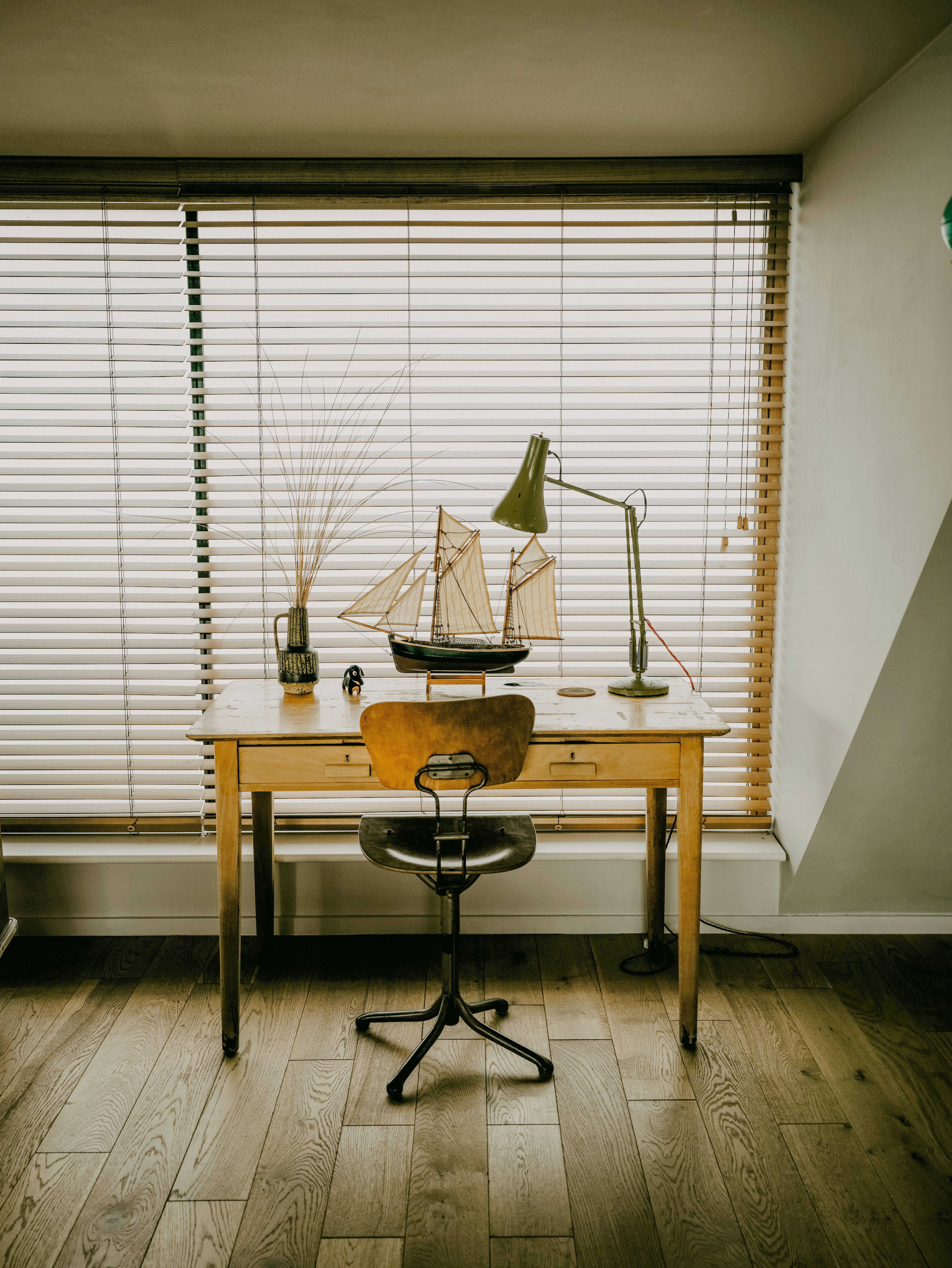 Photo by Annie Spratt with Hasselblad 907X 50C