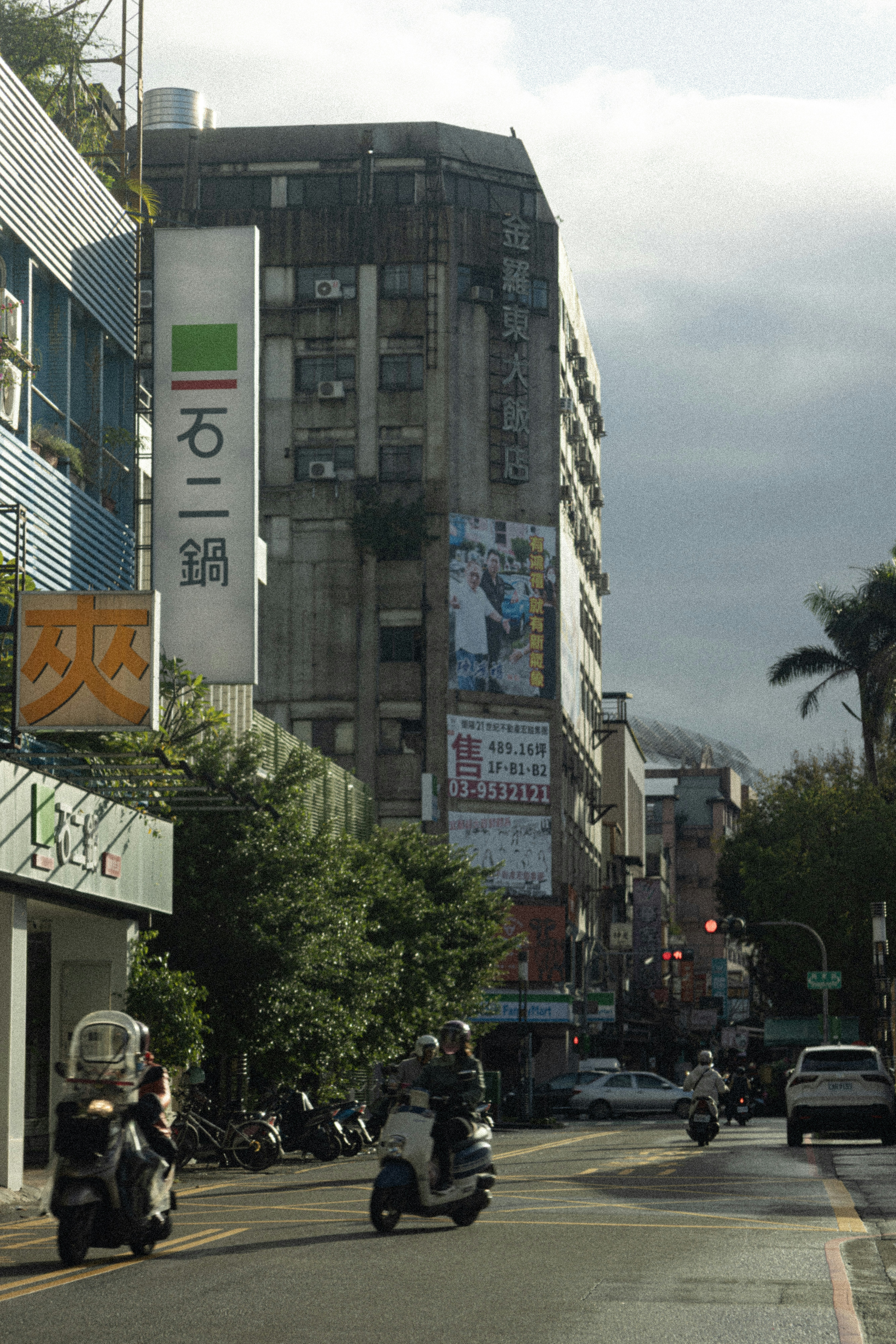 Photo by Lee Milo with Canon EOS R5