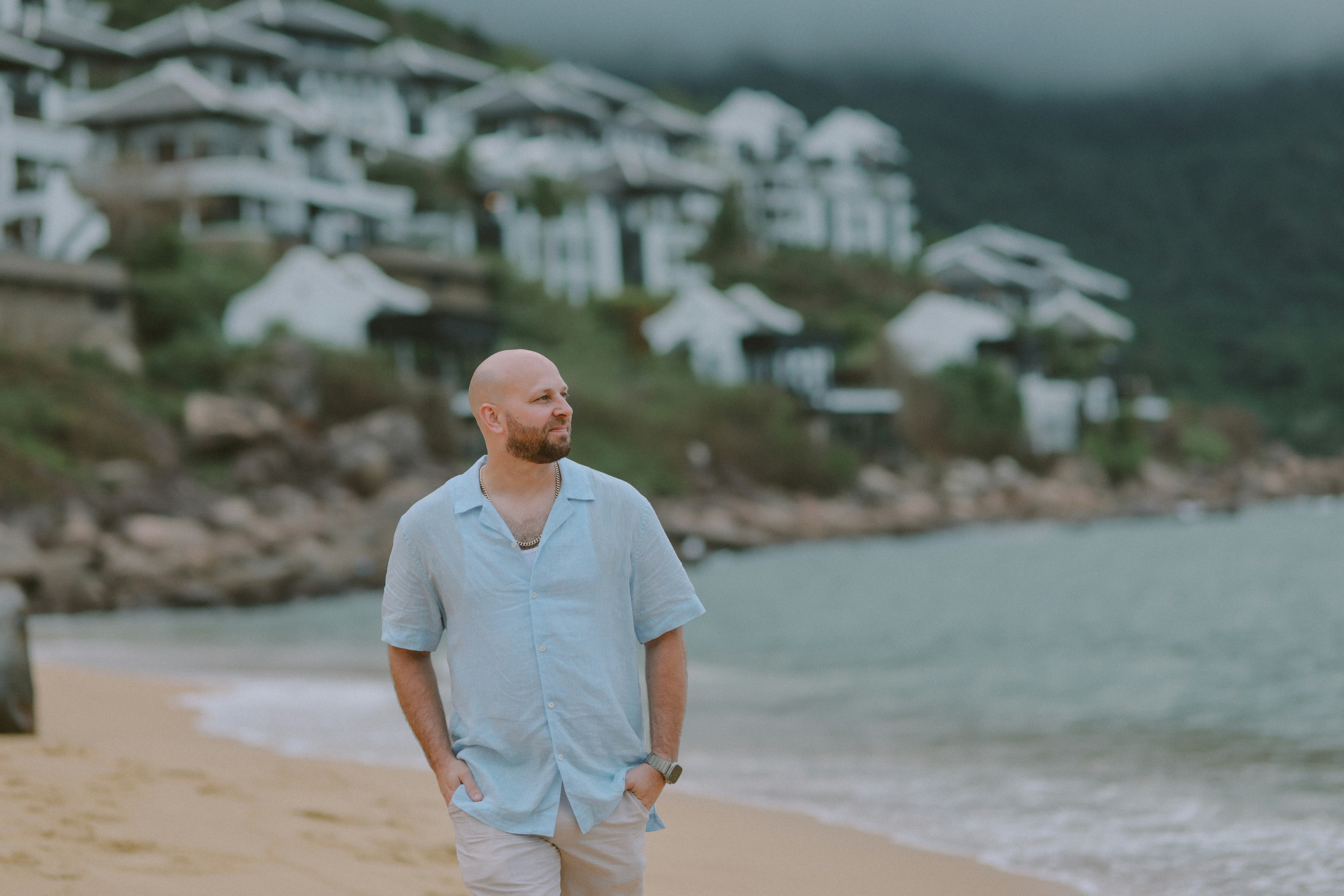 Coastal Calm: A Seaside Stroll Beneath a Quiet Sky