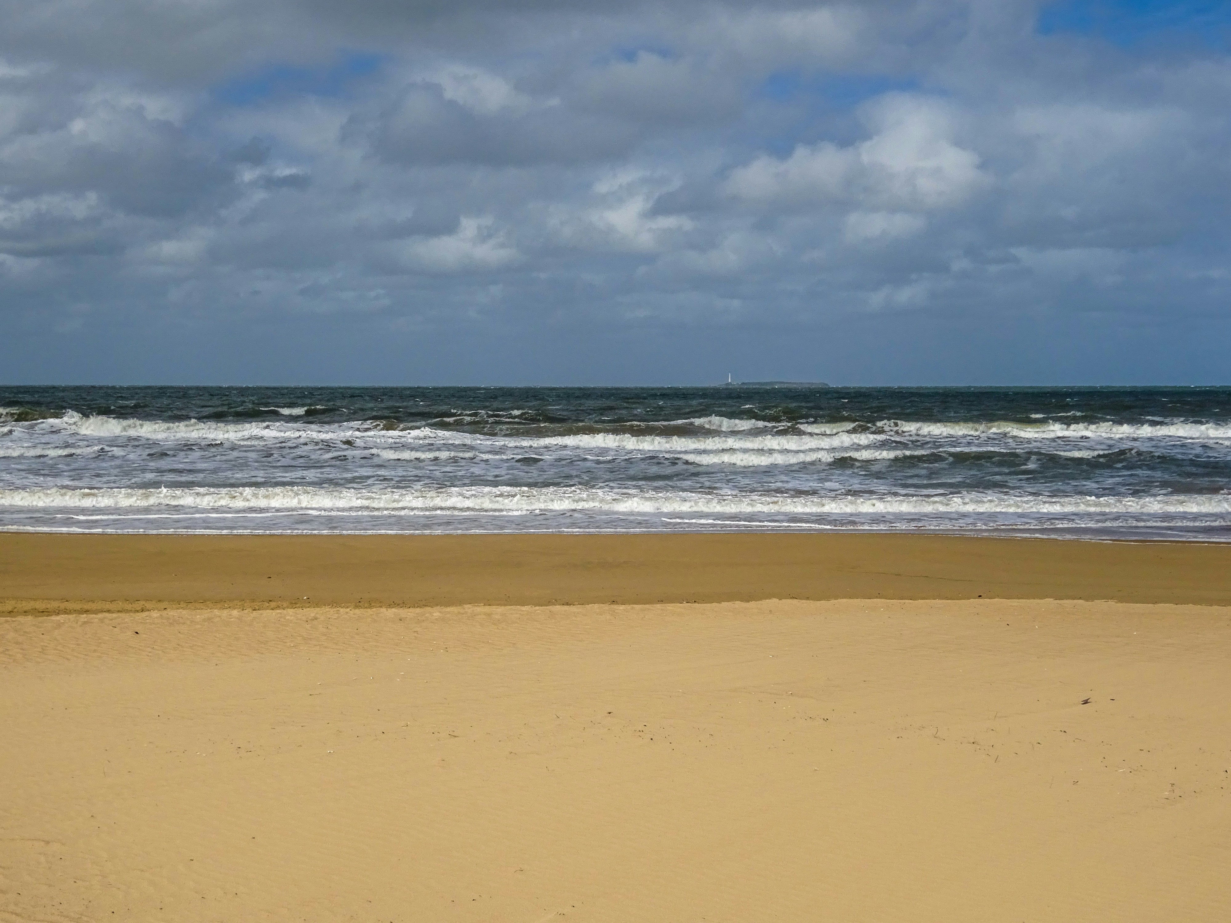 Photo by Nikolai Kolosov with Sony Cyber-shot WX350