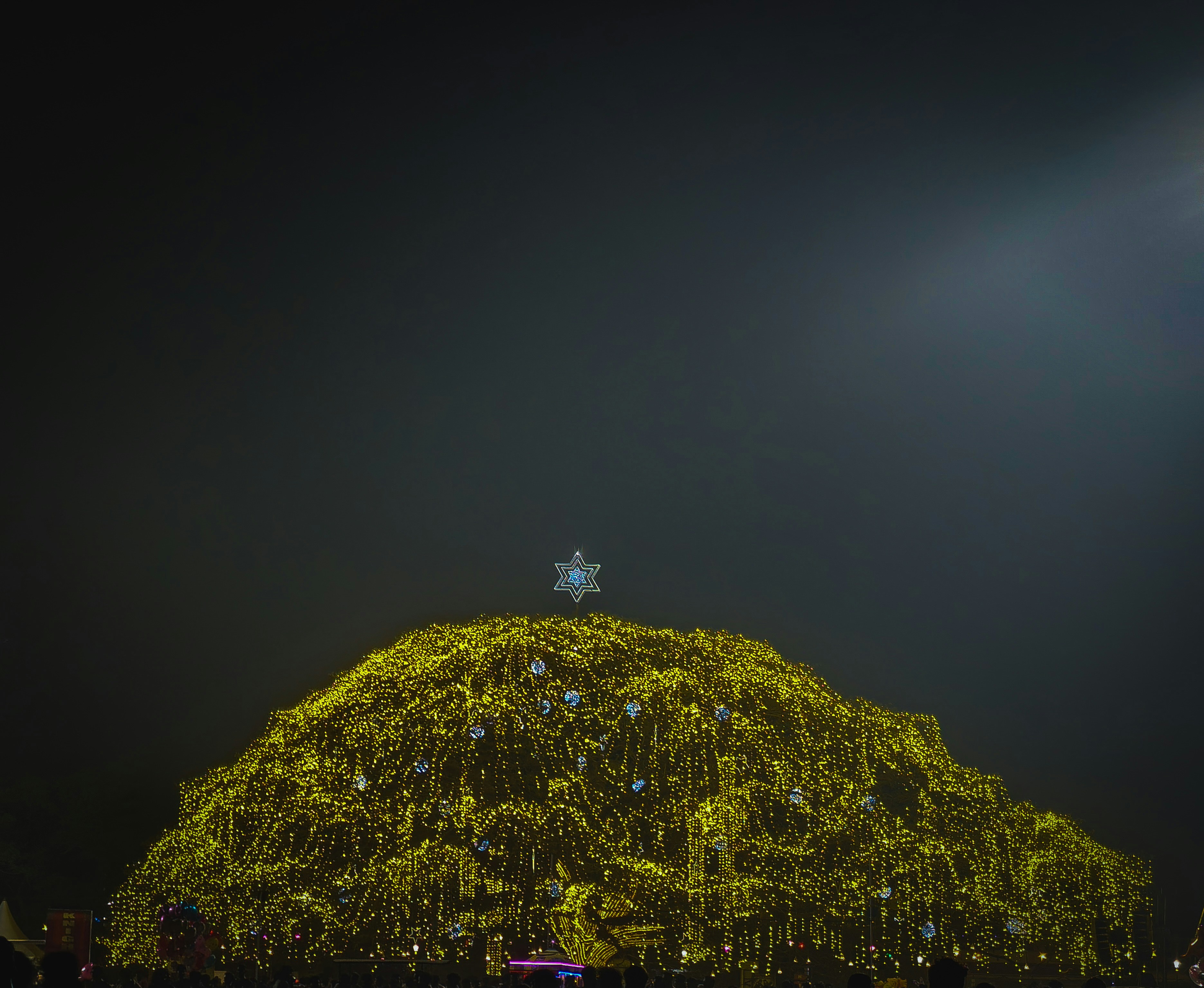 A Star atop a Golden Dome: Nighttime Christmas Lights