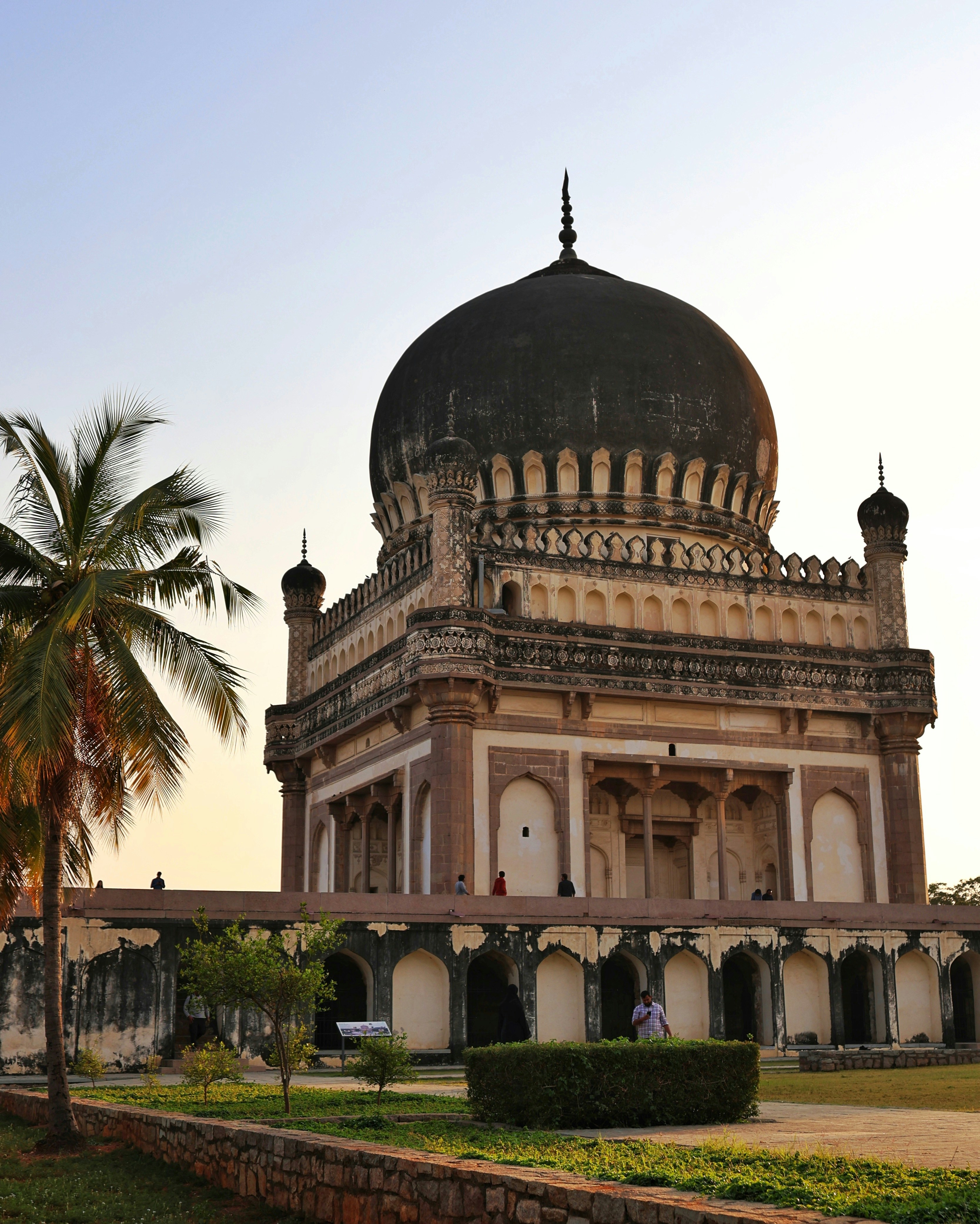 Dome and Arcades: An Evening at a Historic Tomb