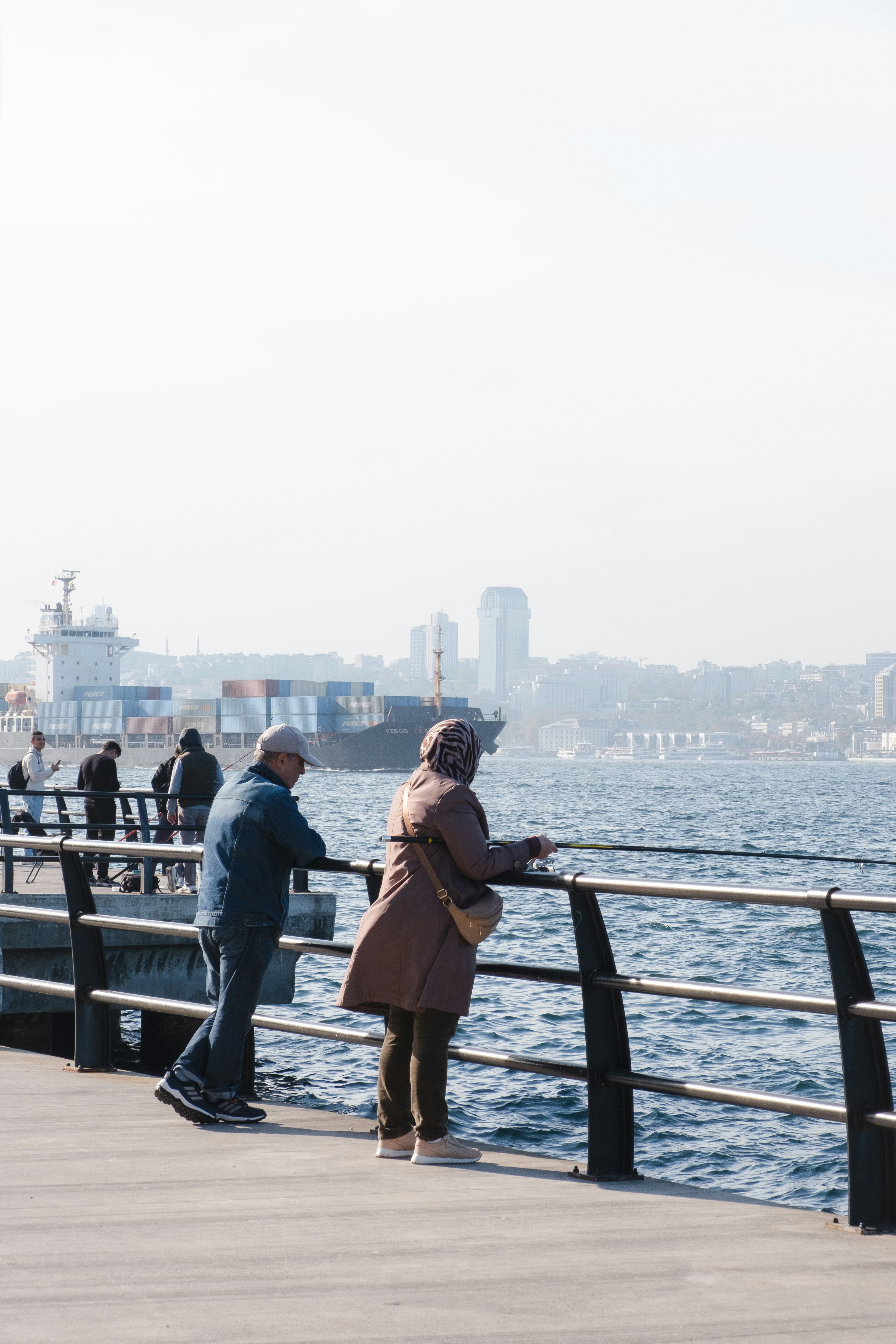Linked by the Rail: Citizens at the Waterfront