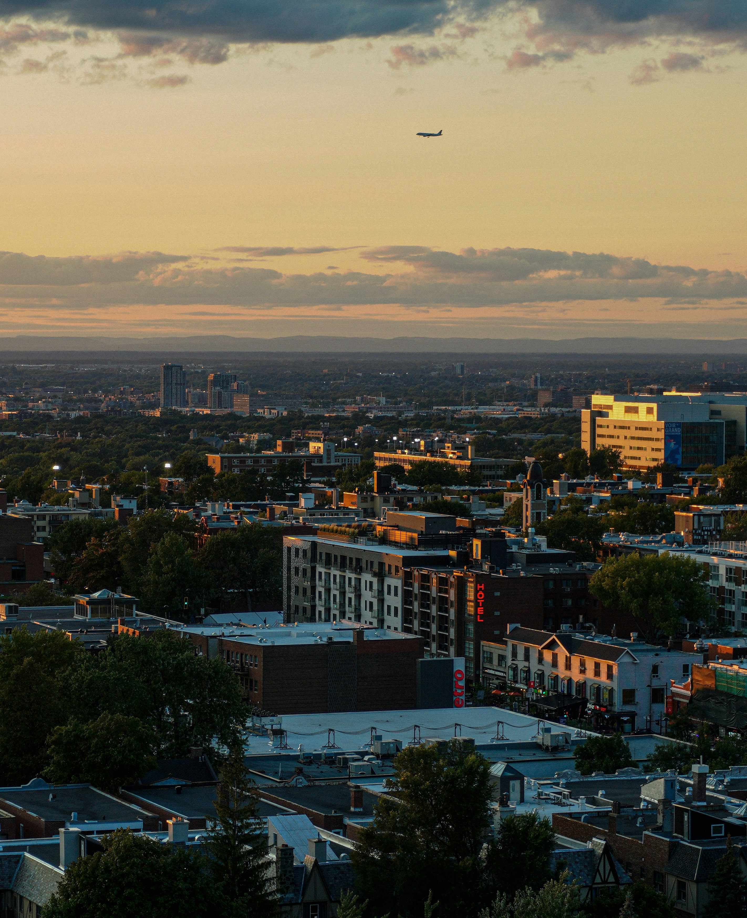 Sunset Over the City: Golden Hour Quiet Between Buildings