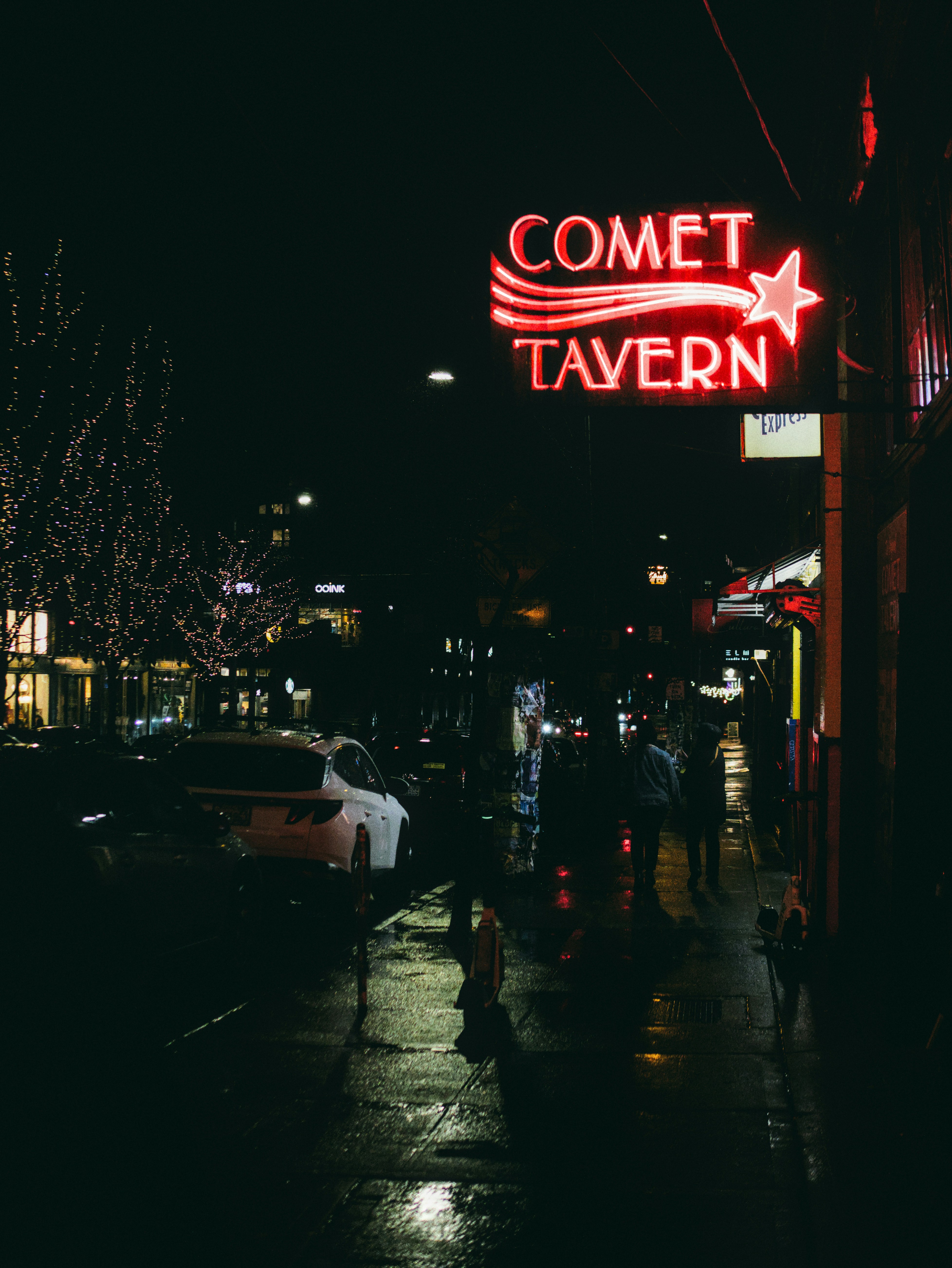Neon Night at Comet Tavern