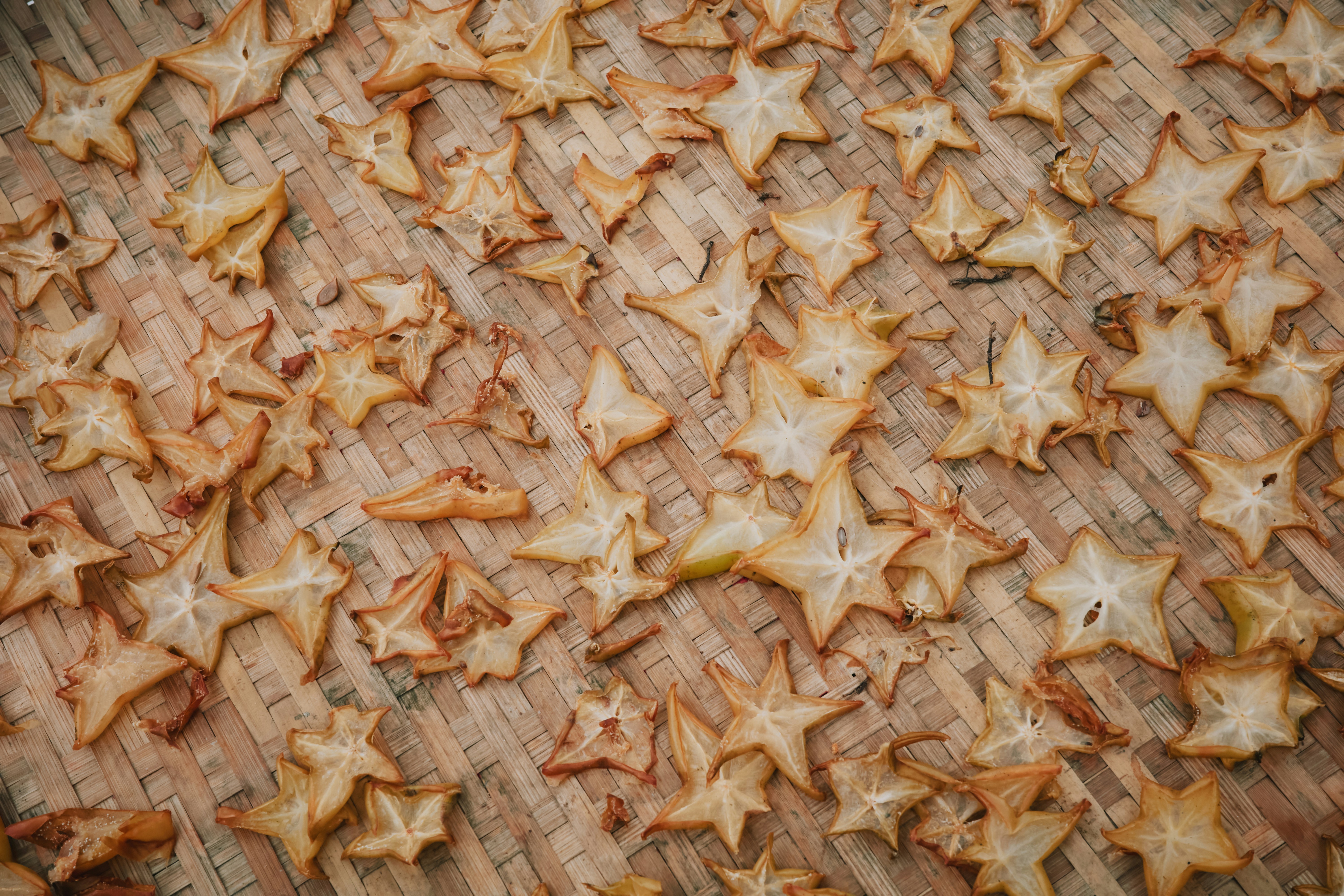 Autumn Star Fragments: Star-shaped Cookies on a Wooden Quilt
