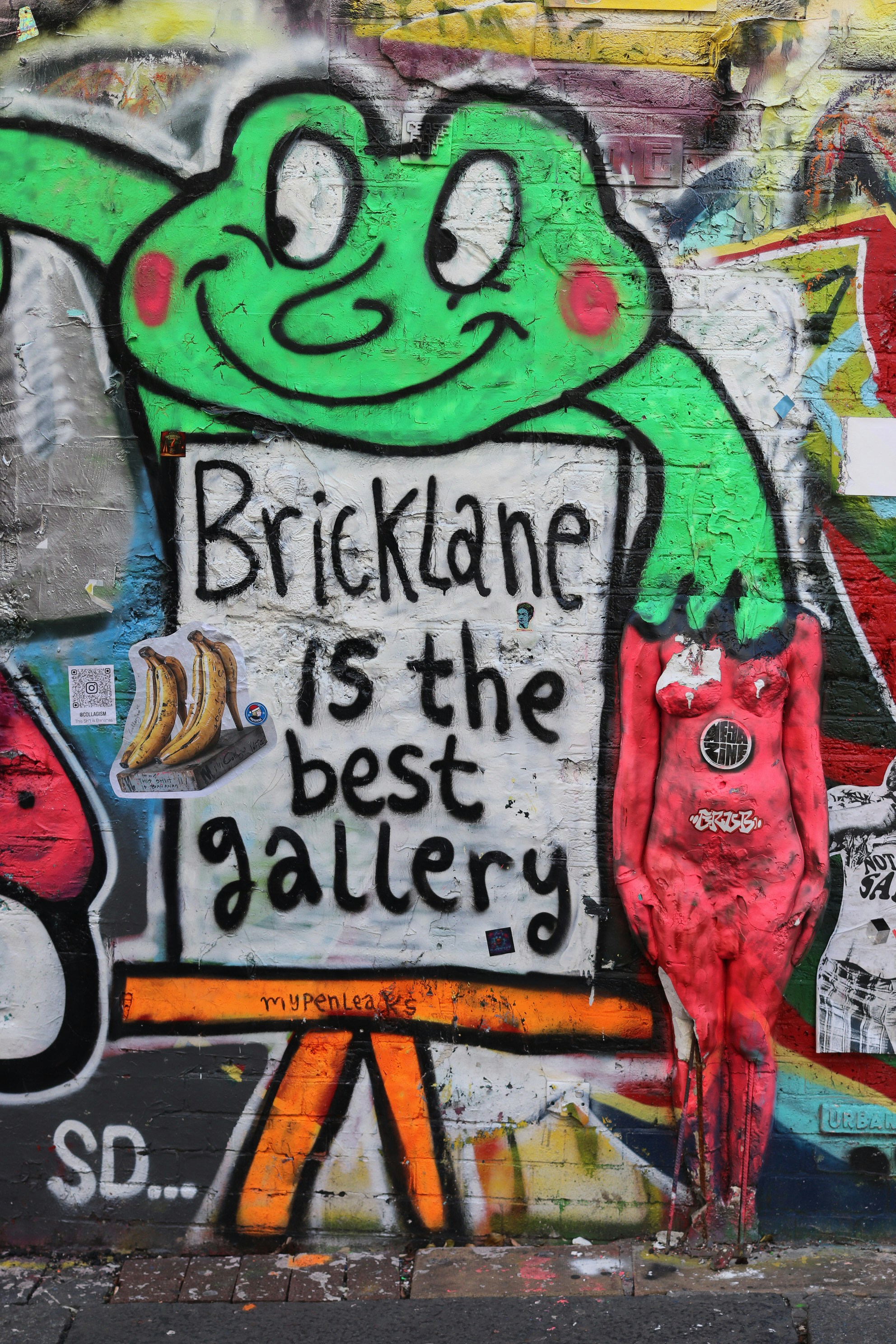 Green Graffiti Gator and the Messageboard Monster