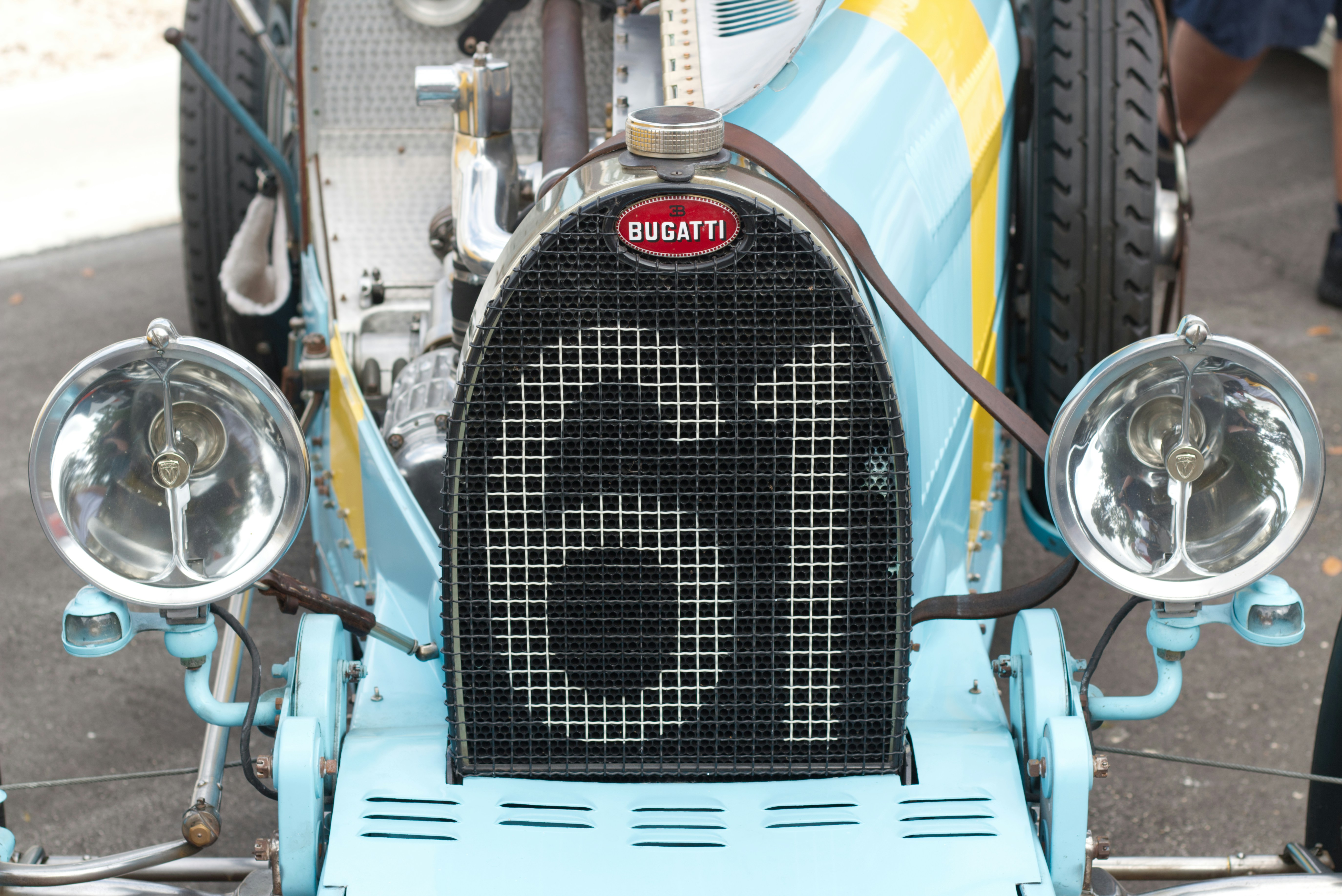 Bugatti Grille in Focus: Vintage Race Machine with Dominant Mesh Center