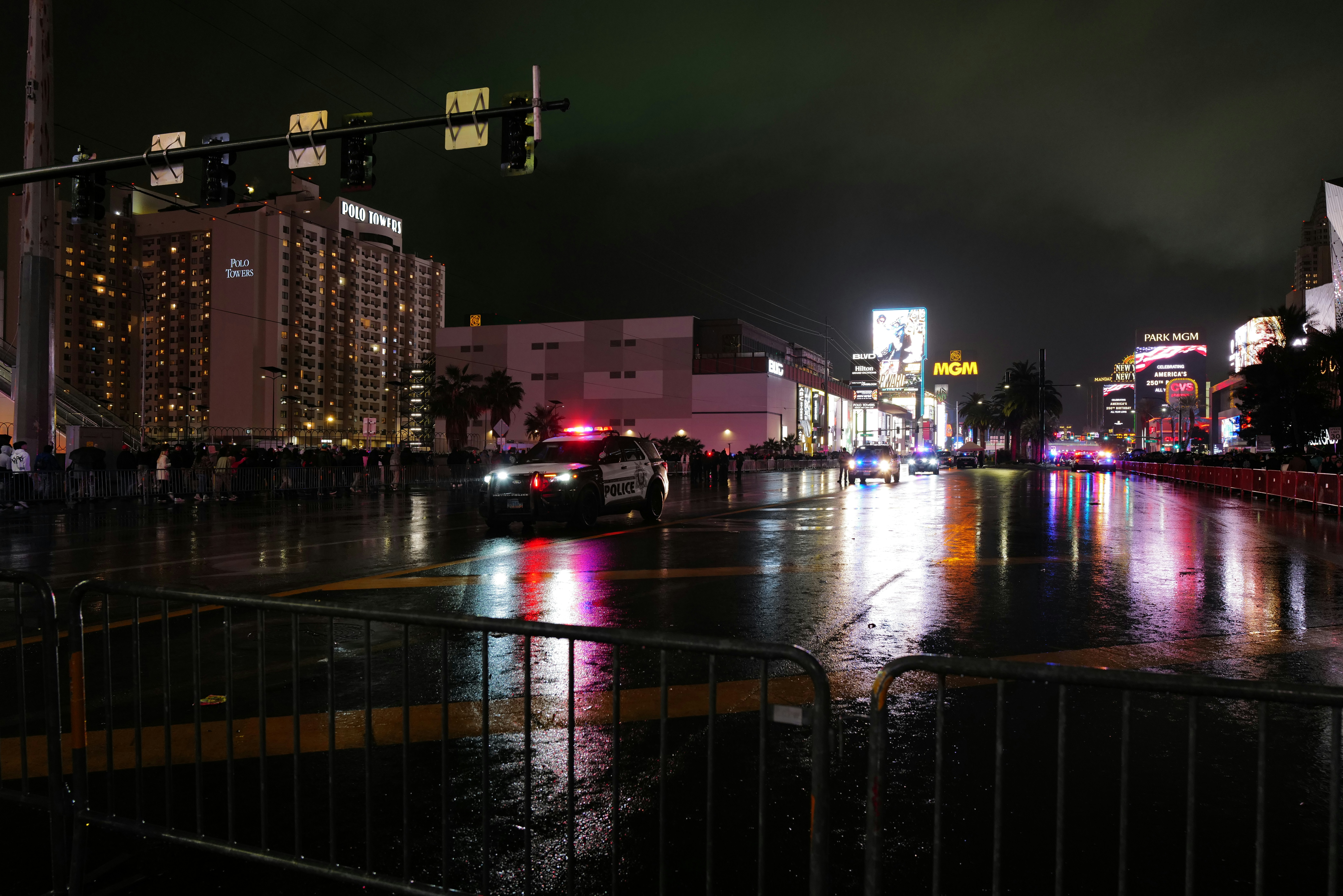 City Rain, Neon Reflections: A Night in the Downtown Arcades