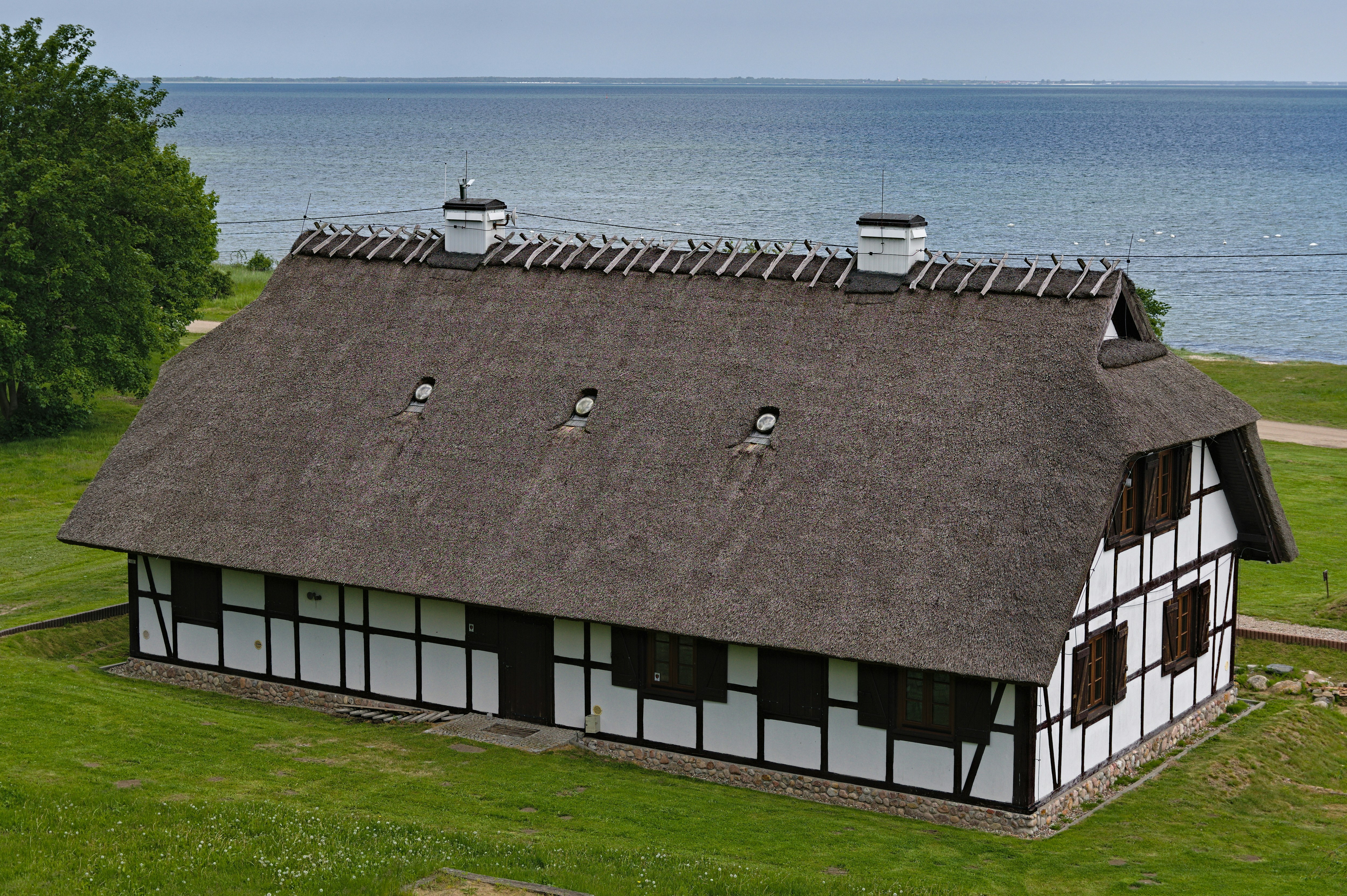 Thatched Cottage by the Lake: A Quiet Slice of Coastal Denmark