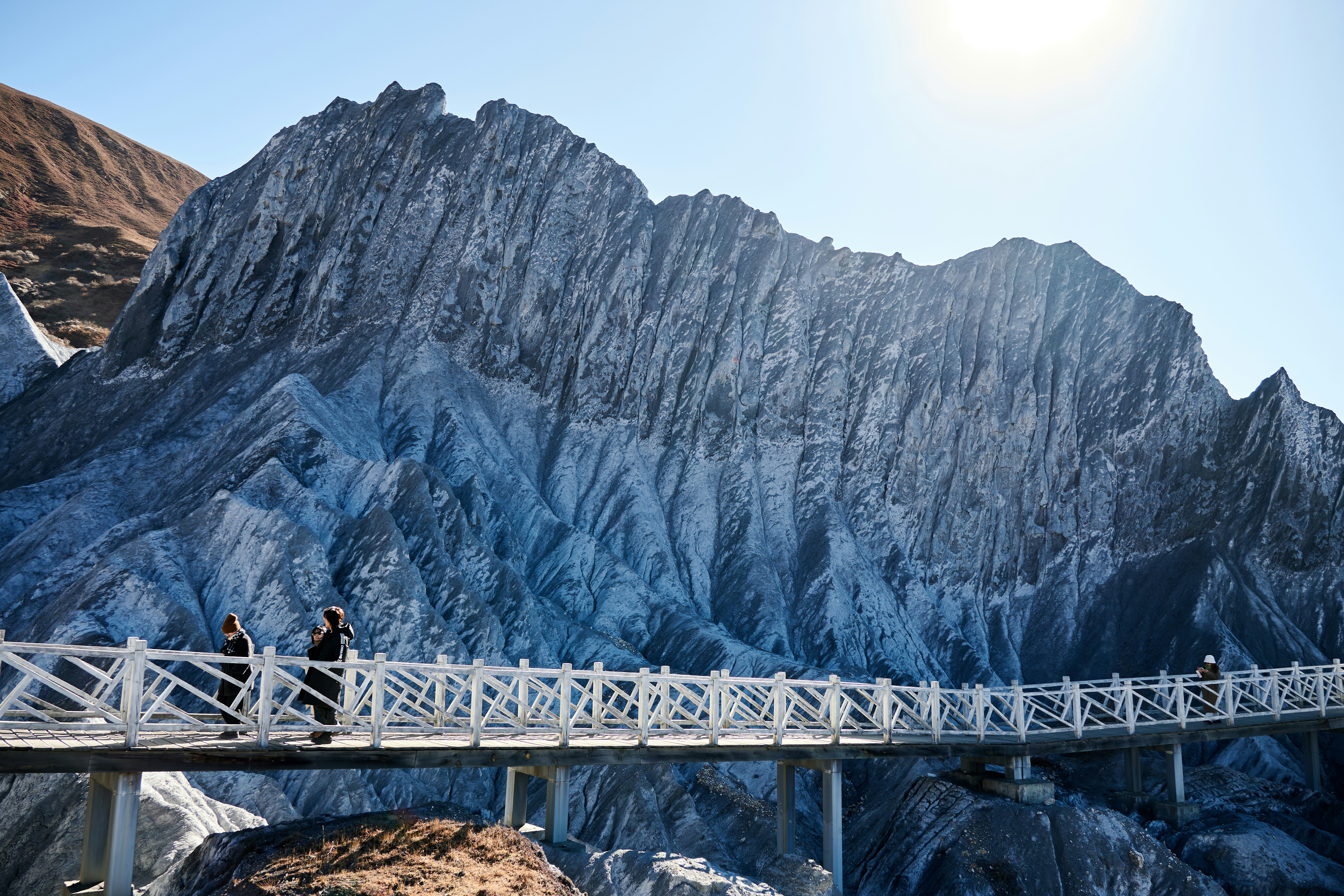 Bridge of the Blue Ridge: A Walk Across Rugged Peaks