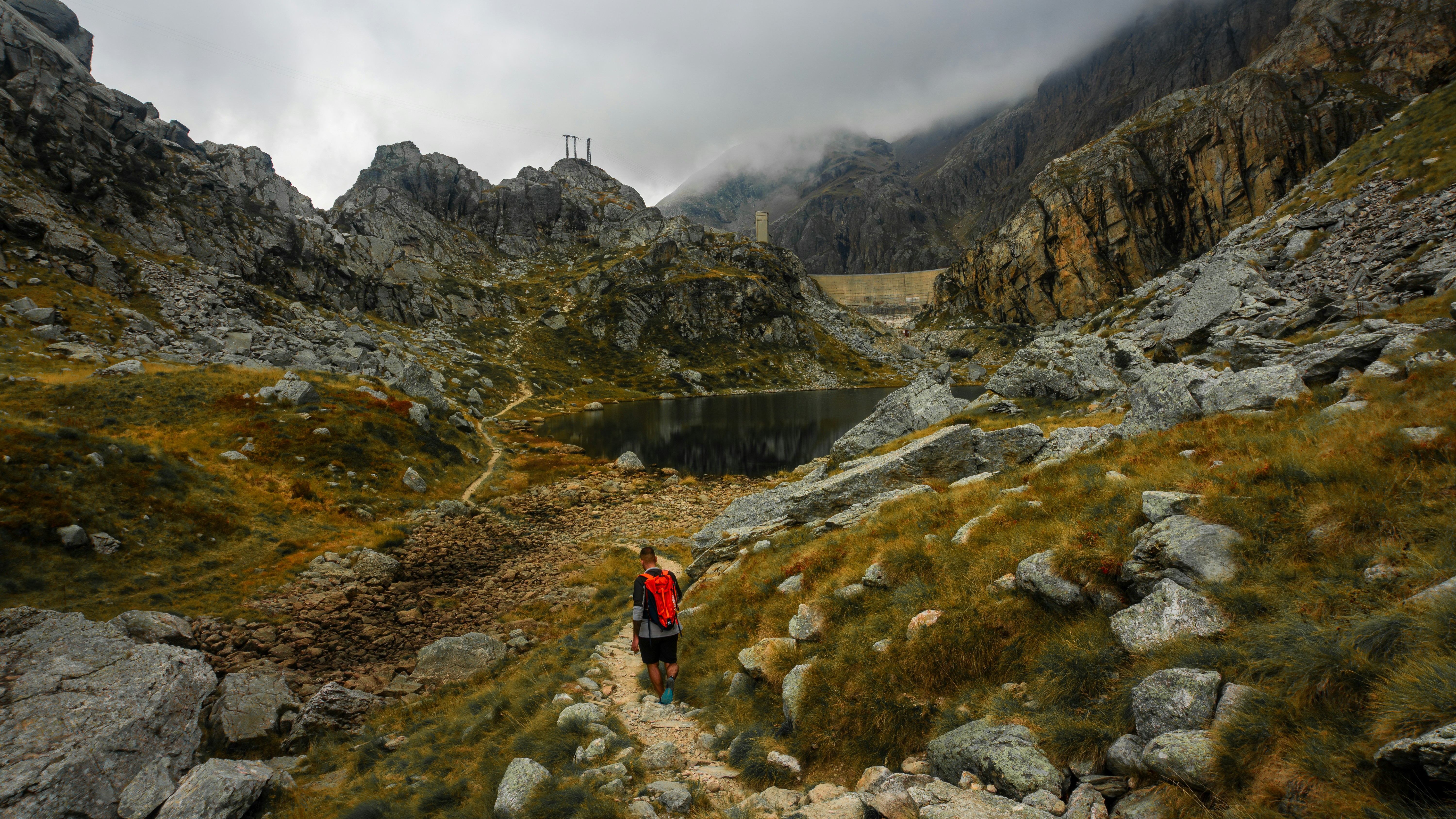 Red-vested Wanderer in the Carved Valleys