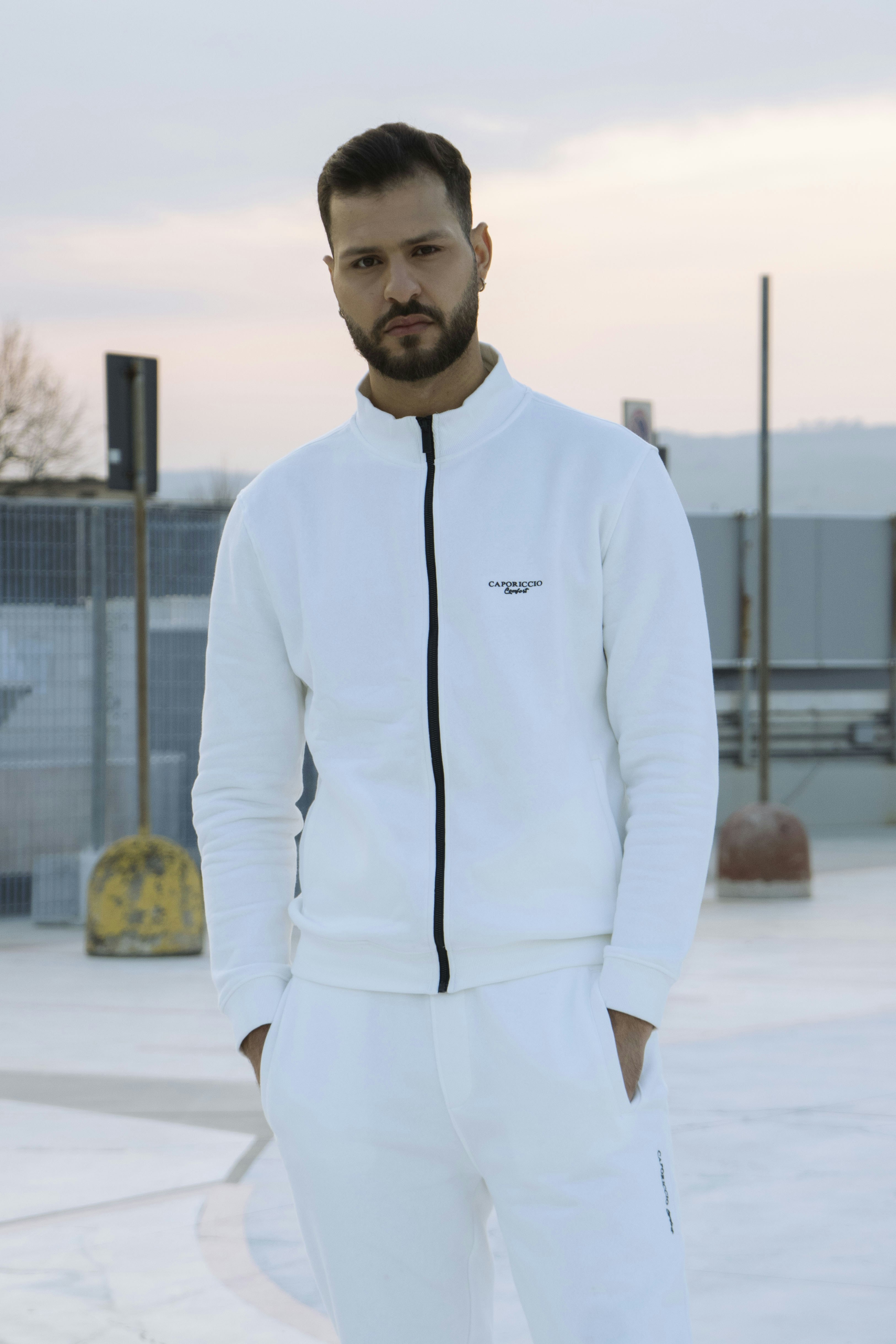 Monochrome-White: Astride the Rooftop Quiet