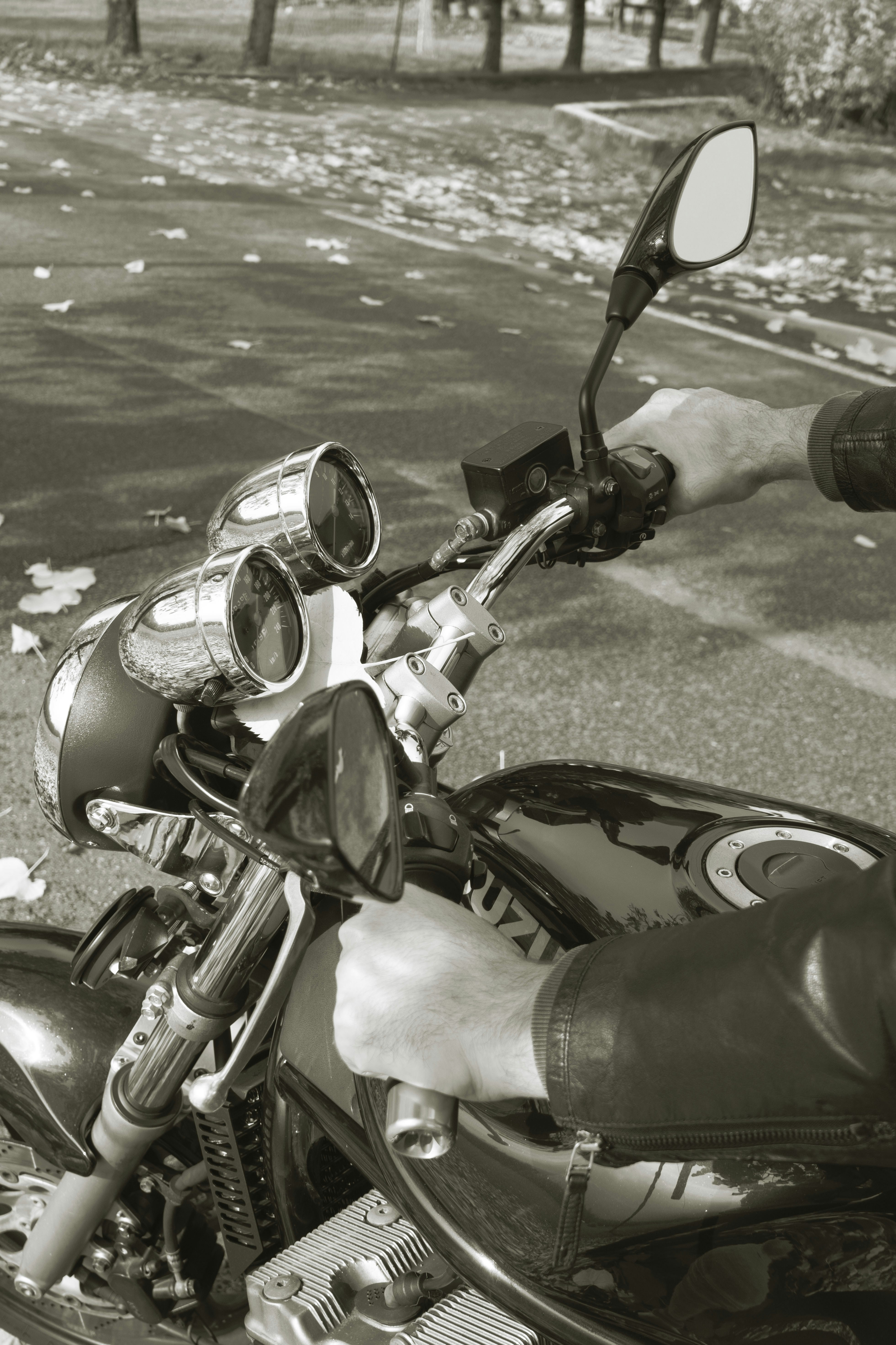 Chrome and Mirror: The Rider's Gaze on a Quiet Park Ride