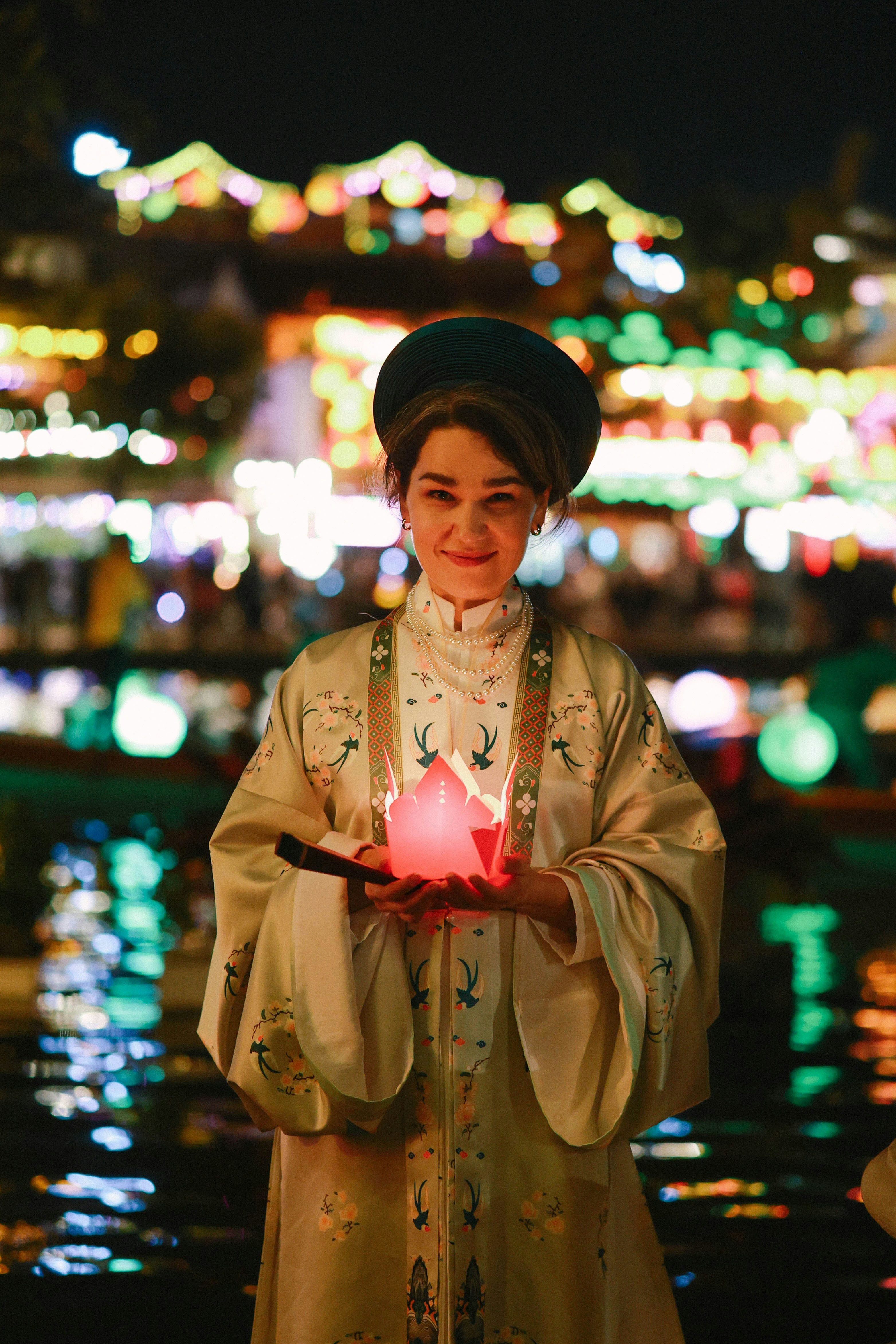 Lantern-lit Grace: A Lady in Silk Beneath Night-bloomed Lights
