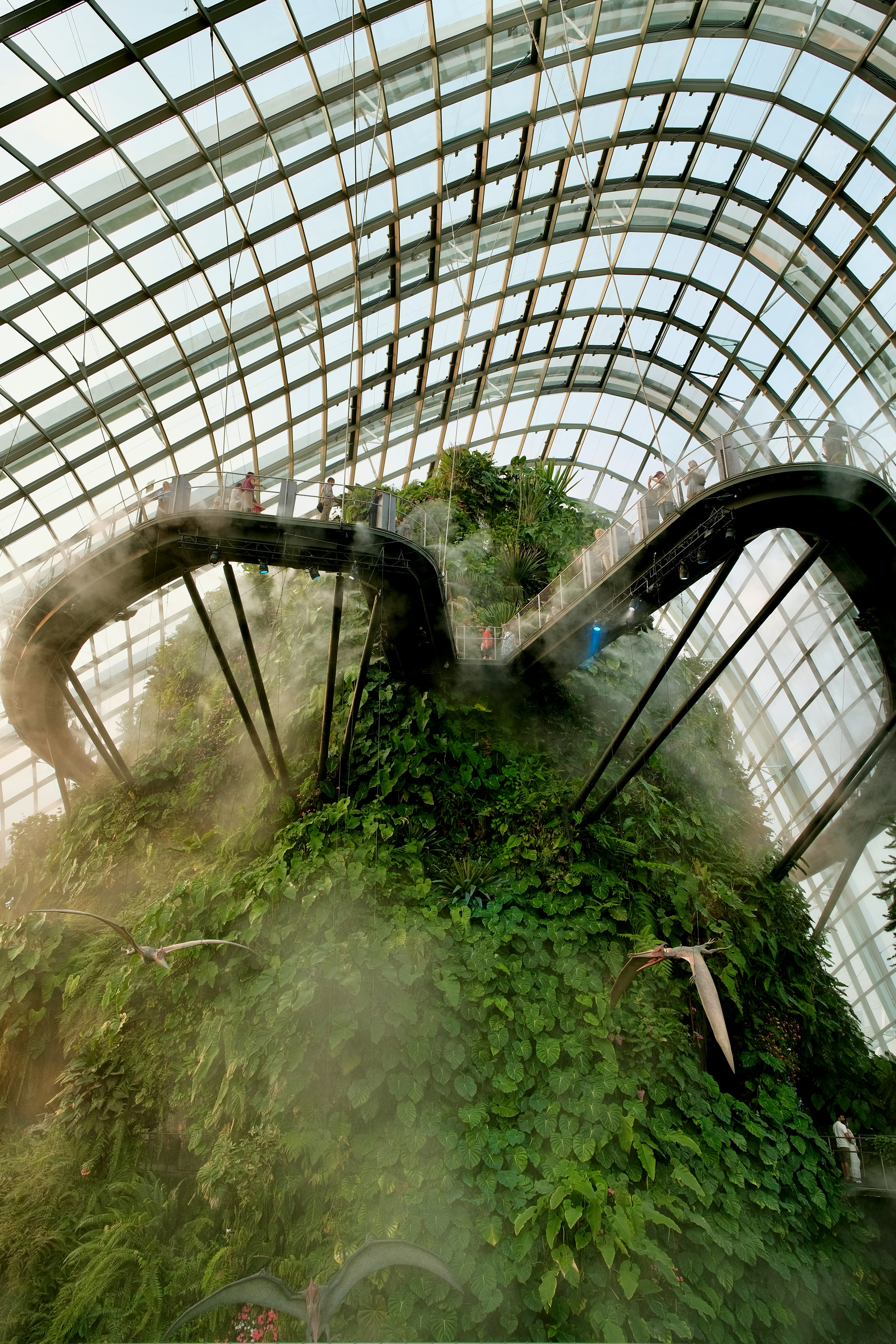 Lush green plants inside a large glass dome photo – Free Bridge Image ...