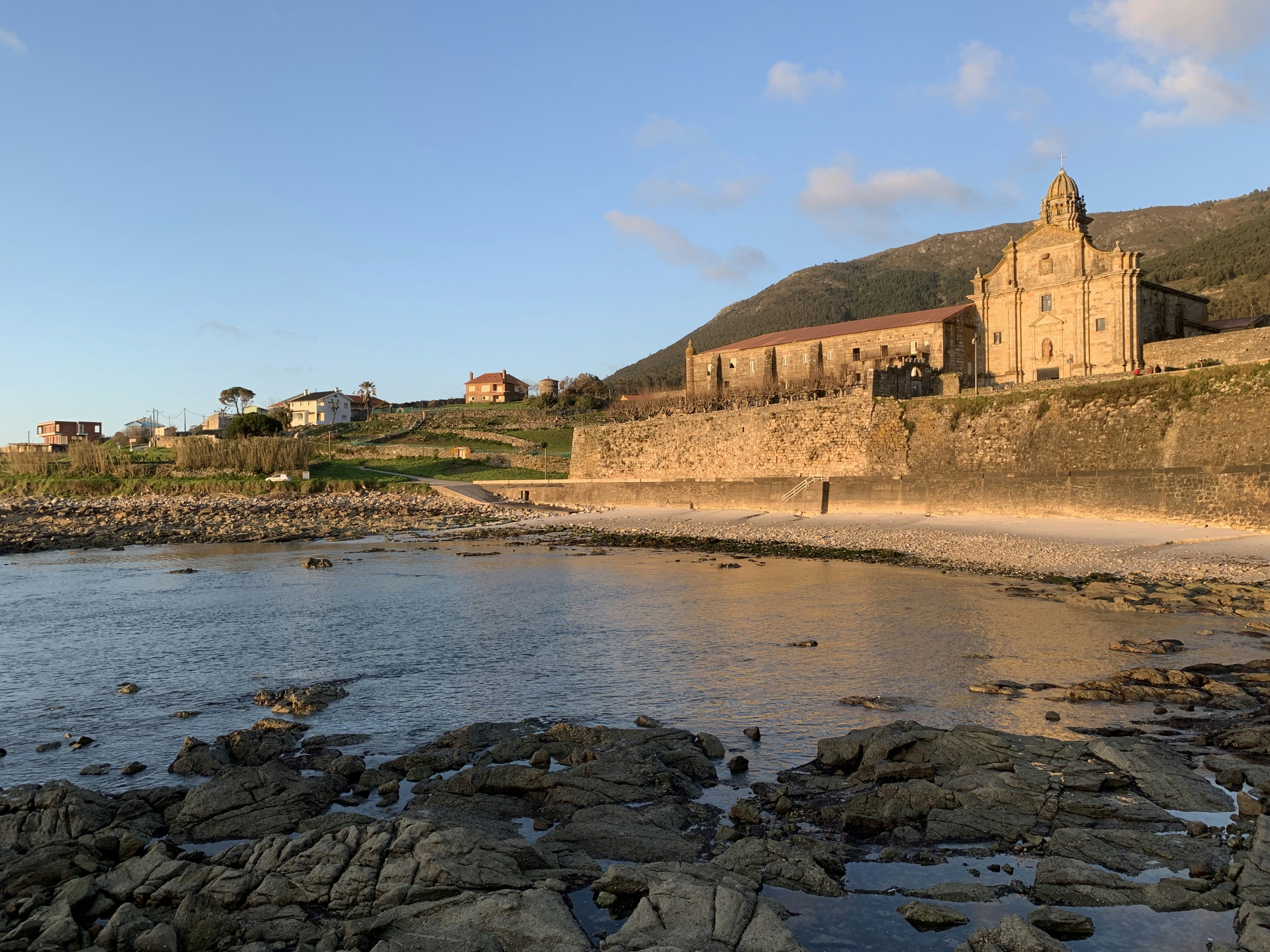Harborfort Coastal Abbey: Stone Walls Meet a Quiet Sea