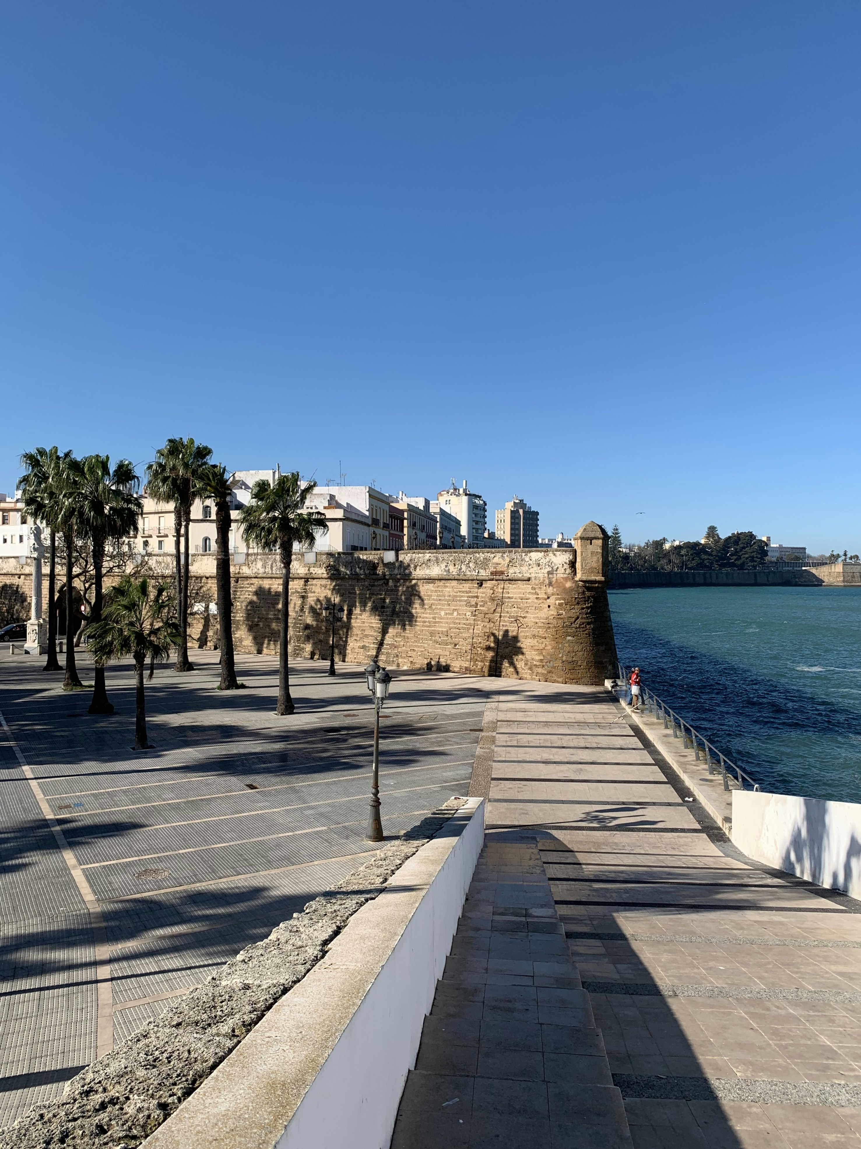 Harbor Walkway Quietly Framing a Historic Bastion