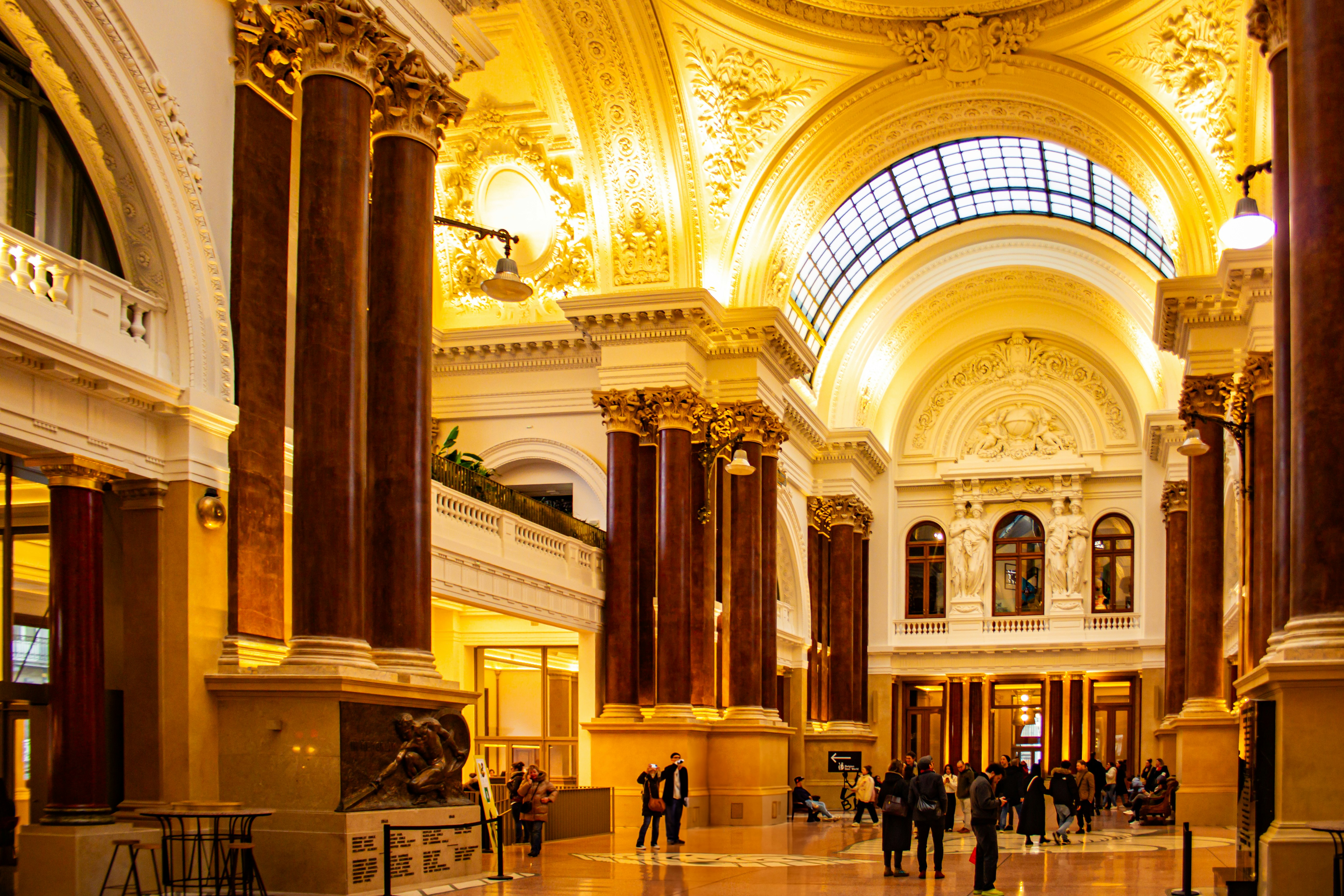 Golden Archways: A Marble Hall of Echoes and Light