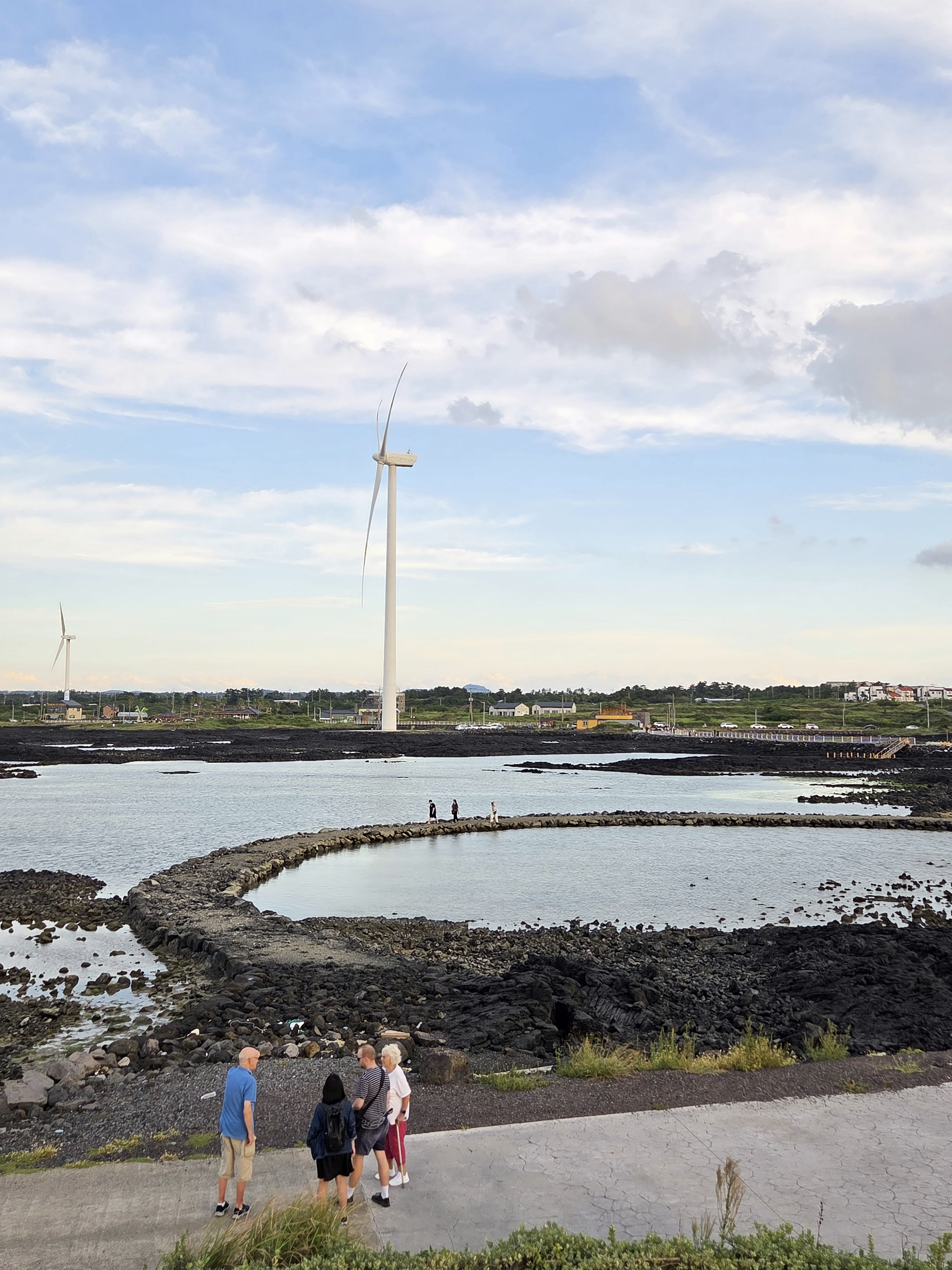 #Jeju #JejuIsland #VisitJeju #KoreaTravel #SouthKorea #Korea #TravelKorea #KoreanLandscape #IslandLife #OceanView #Seascape #Coastal #Coastline #BeachVibes #Waves #BlueWater #NaturePhotography #LandscapePhotography #TravelPhotography #Wanderlust #ExploreMore #GetOutside #HikingTrail #VolcanicIsland #Hallasan #Sunrise #Sunset #GoldenHour #MistyMorning #JejuCafe#제주도 #제주 #제주여행 #제주풍경 #제주바다 #오름 #한라산 #제주카페 #국내여행 #여행사진 #바다풍경 #일상기록 #감성사진