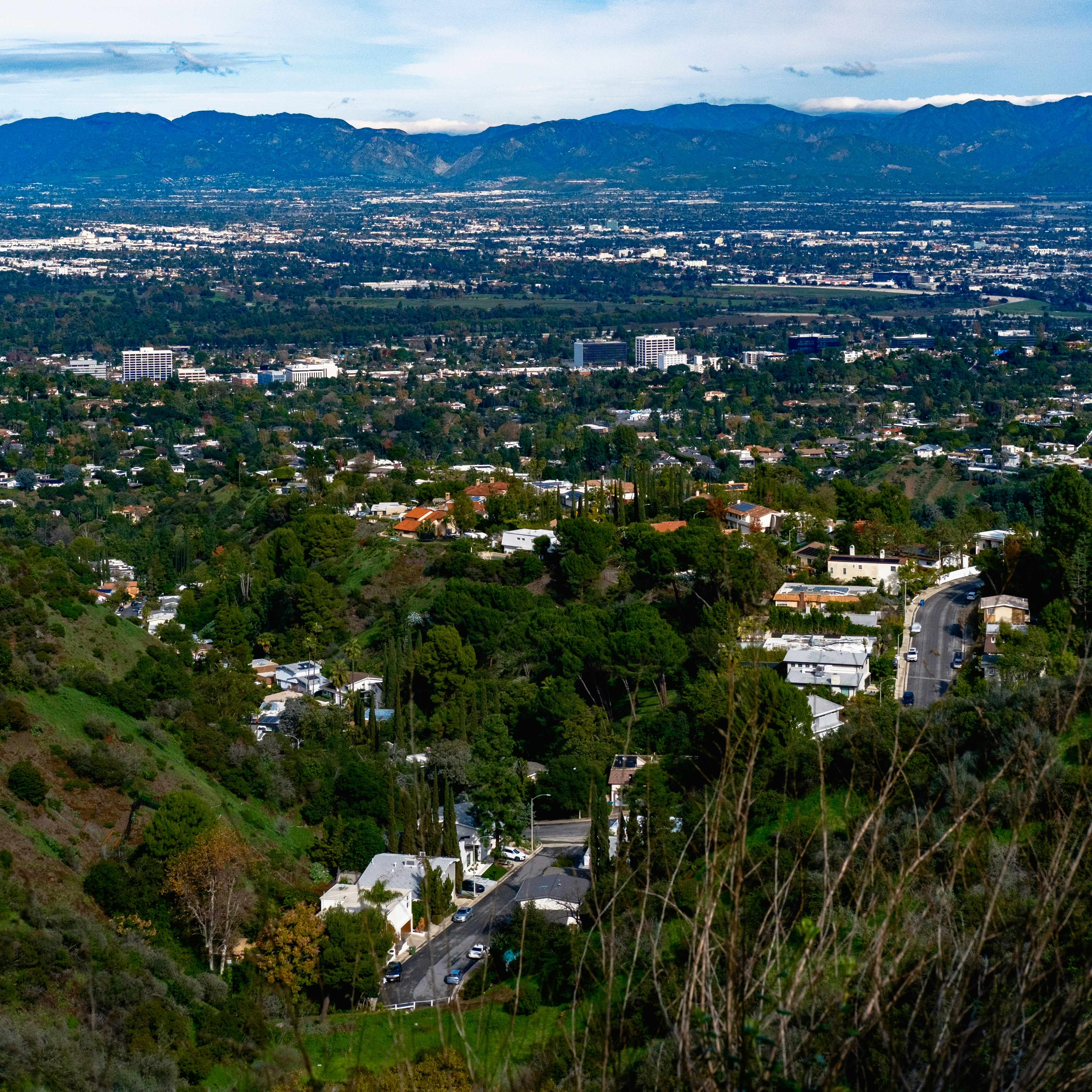 Horizon of Hills: A Quiet Suburban Valley Beneath Mountain Veils