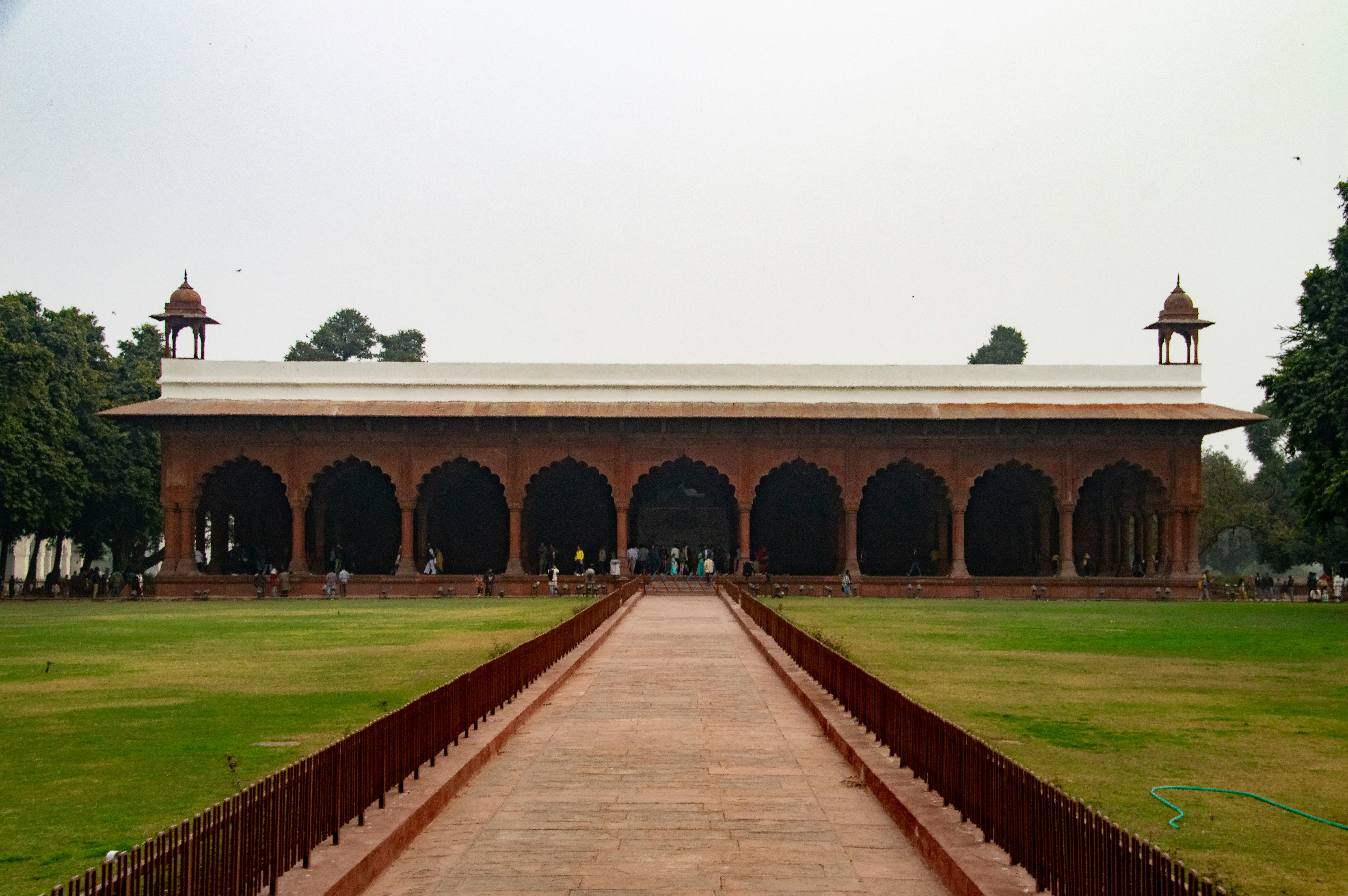 Symmetrical Pavilion Acknowledging the Long Aligned Path