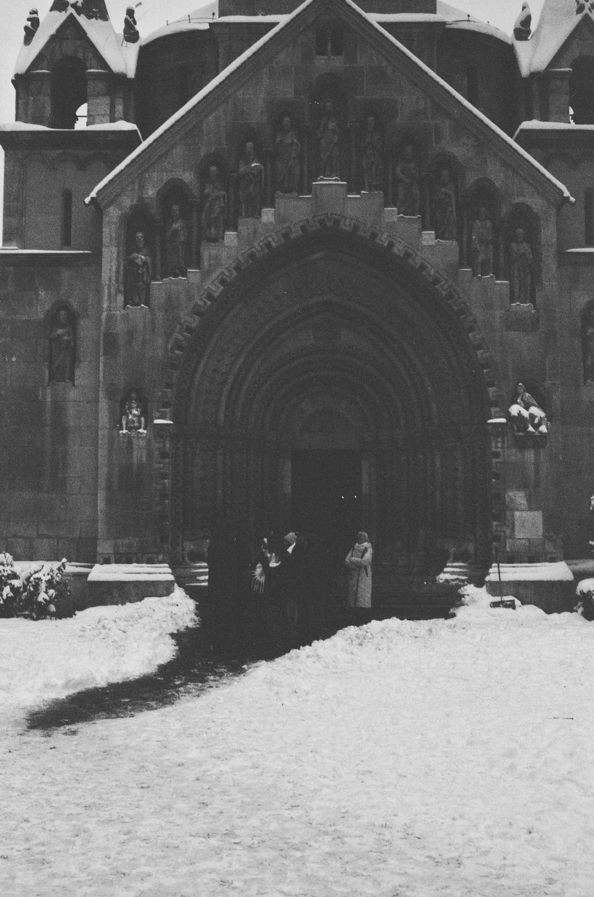 Wintertime in Budapest shot on FOMAPAN 100