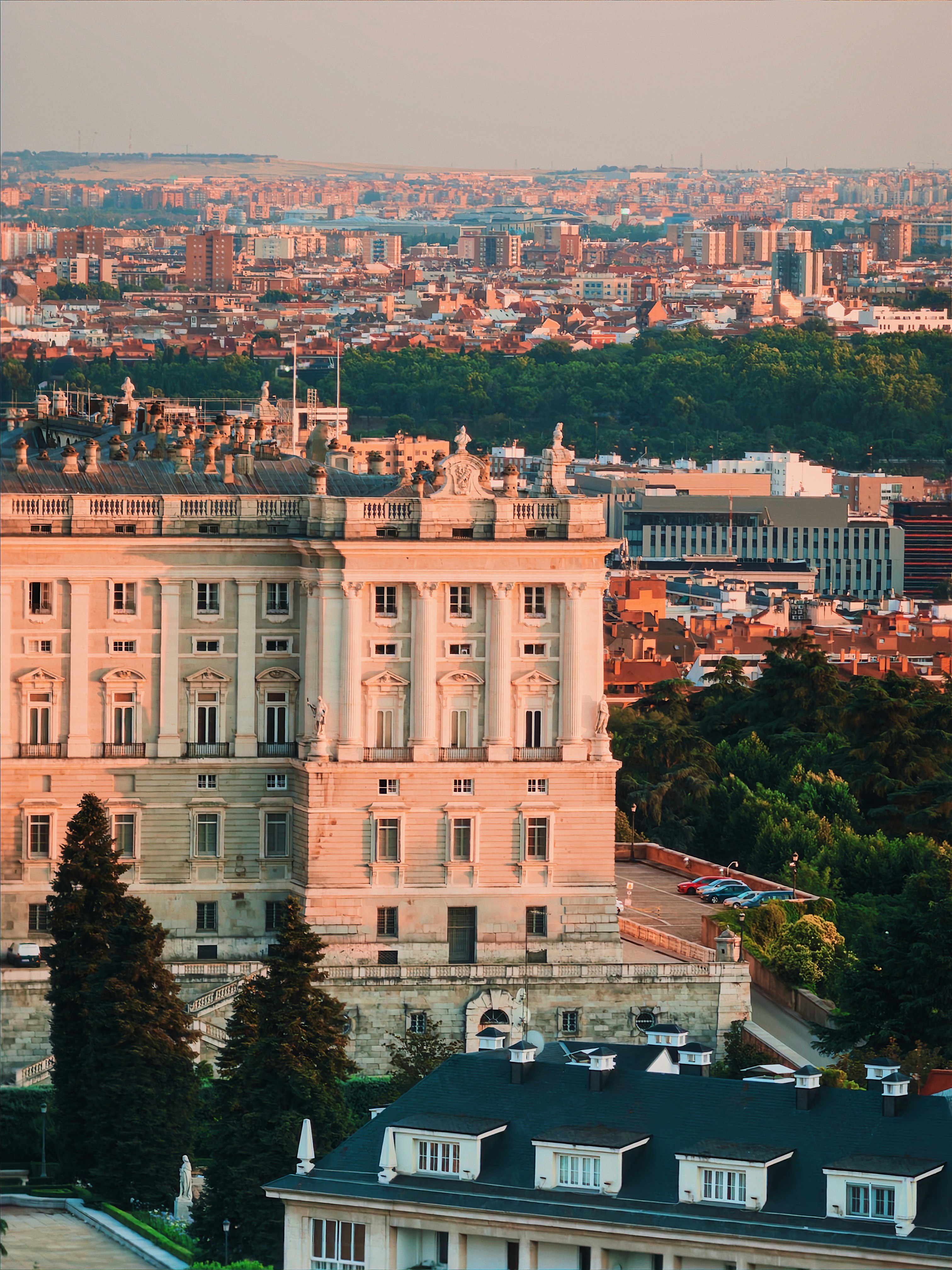 Madrid-angled Majesty: a sunlit façade overlooks a sea of rooftops