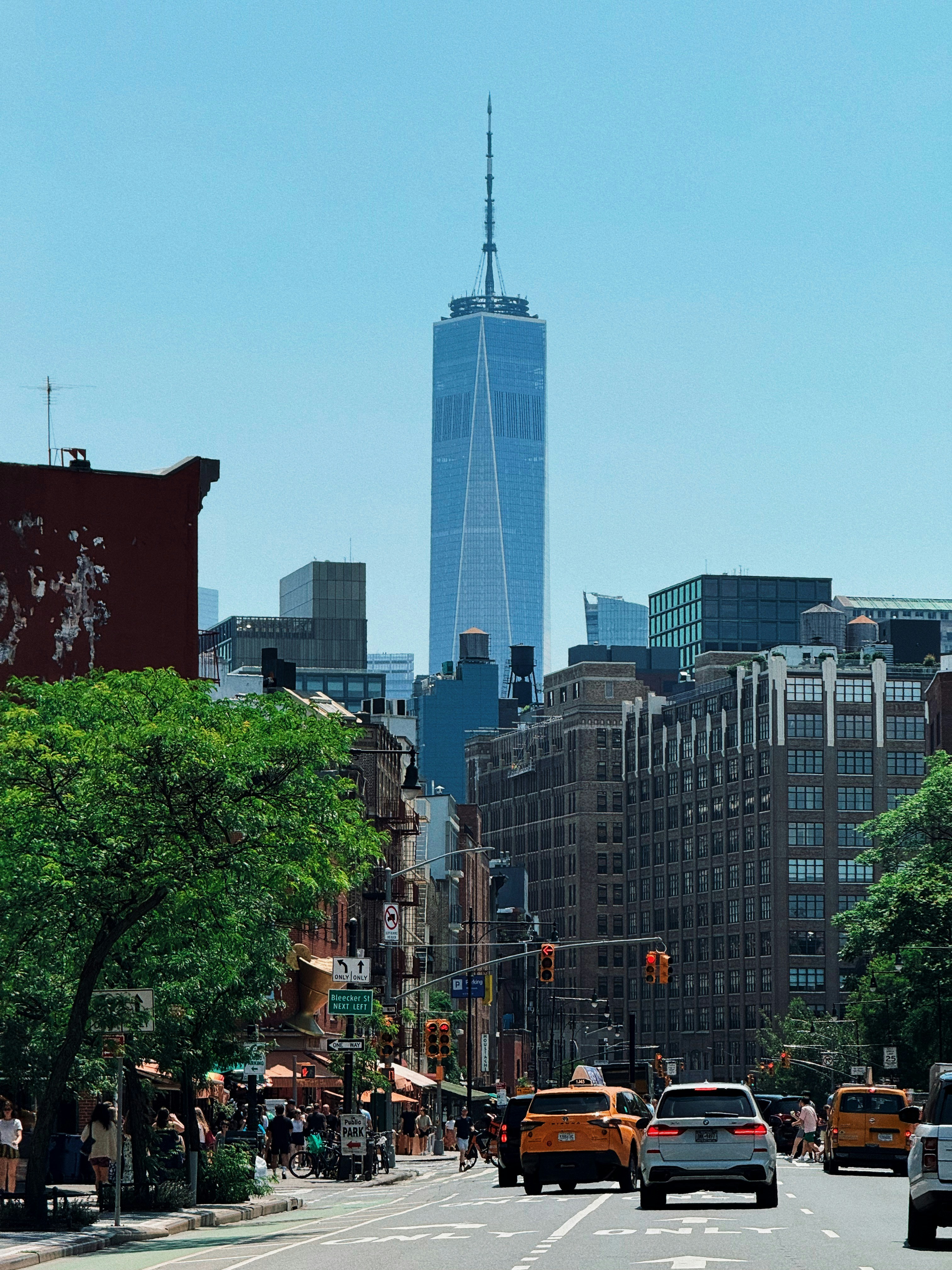 Streetscape Toward the Spire: NYC’s Narrow Corridor to One World