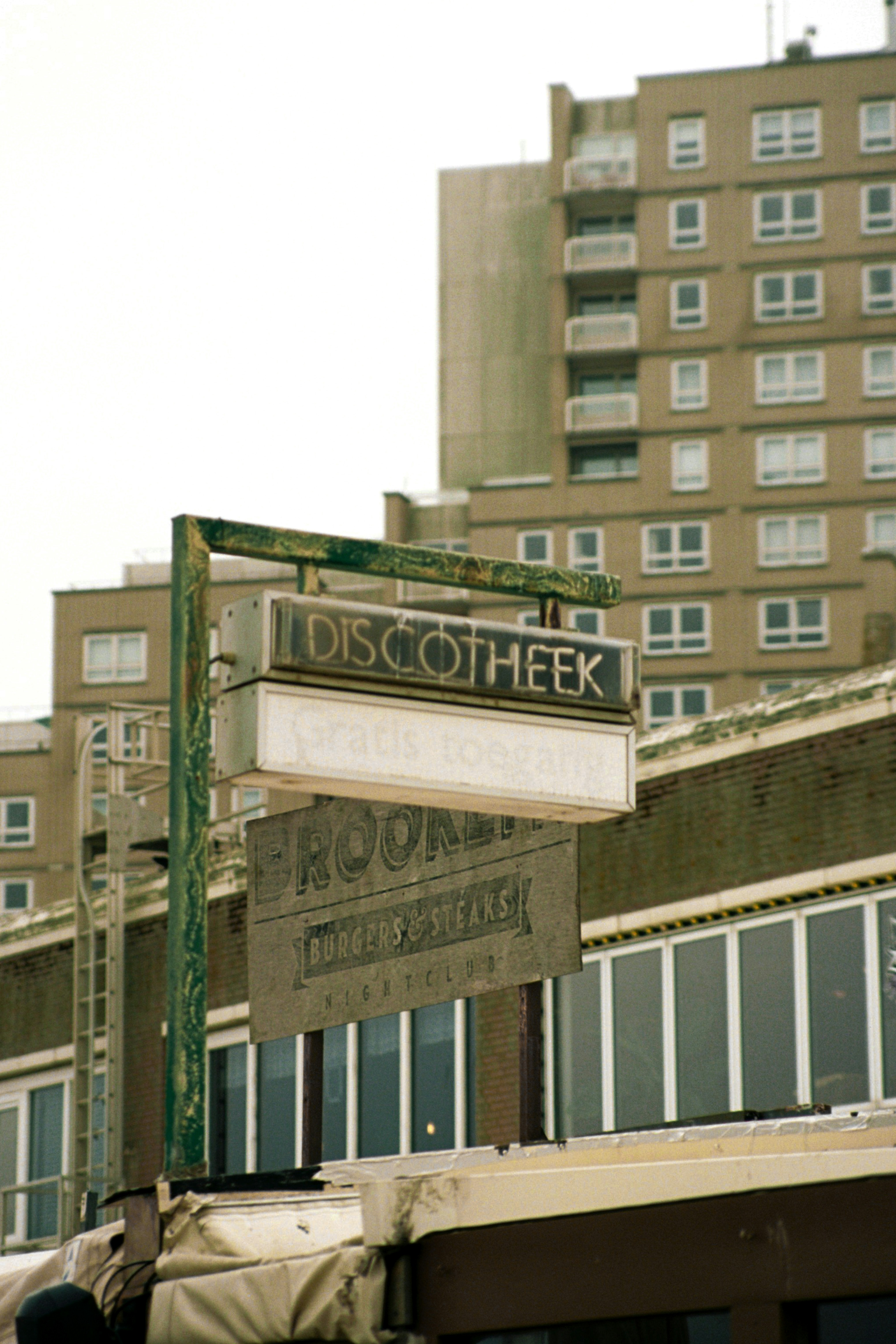 Neon disco sign on the beach boulevard, Canon T70, Ektar 100