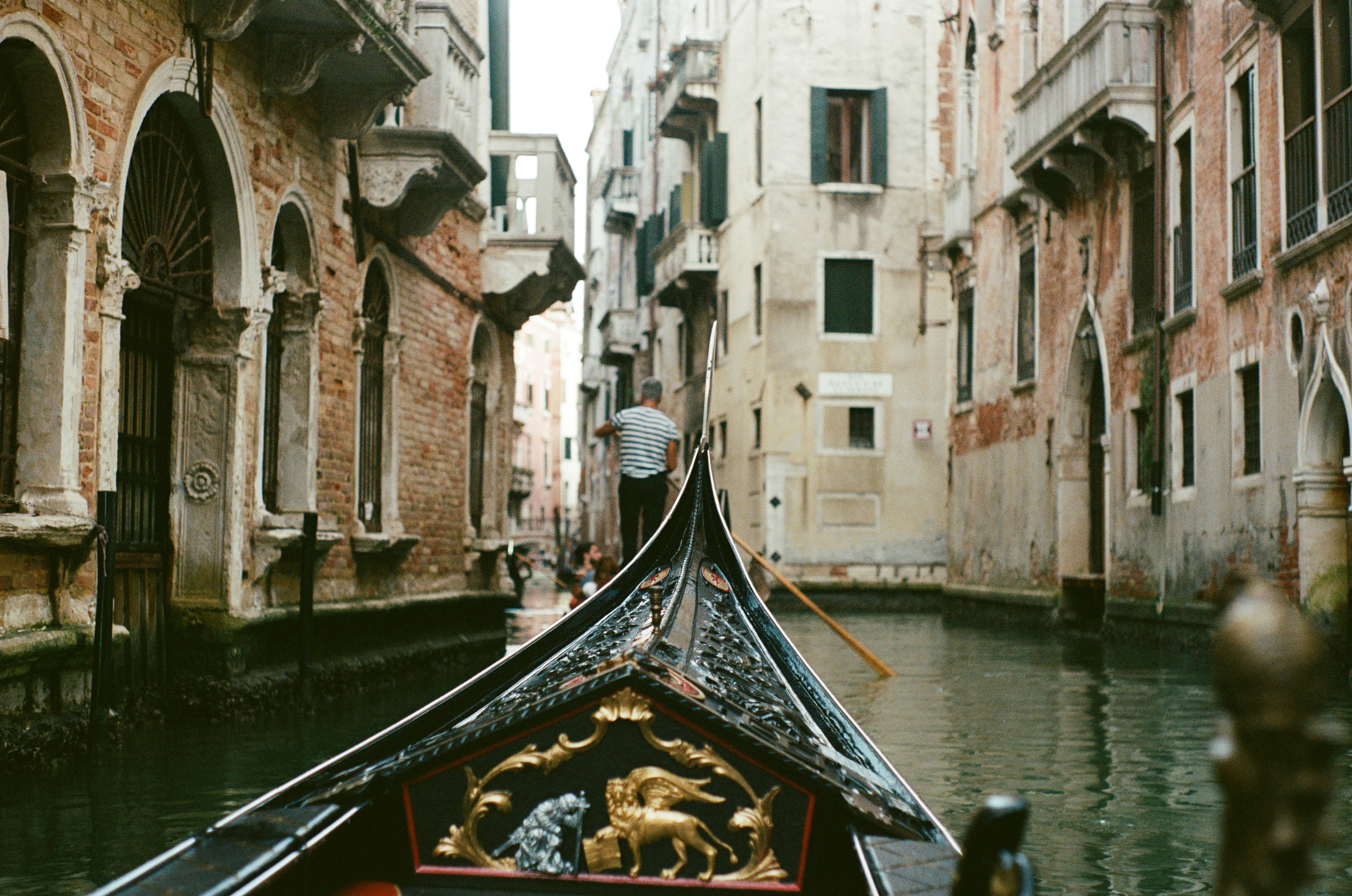 Gondola Ridge: A Waterway Through Burano’s Weathered Facades