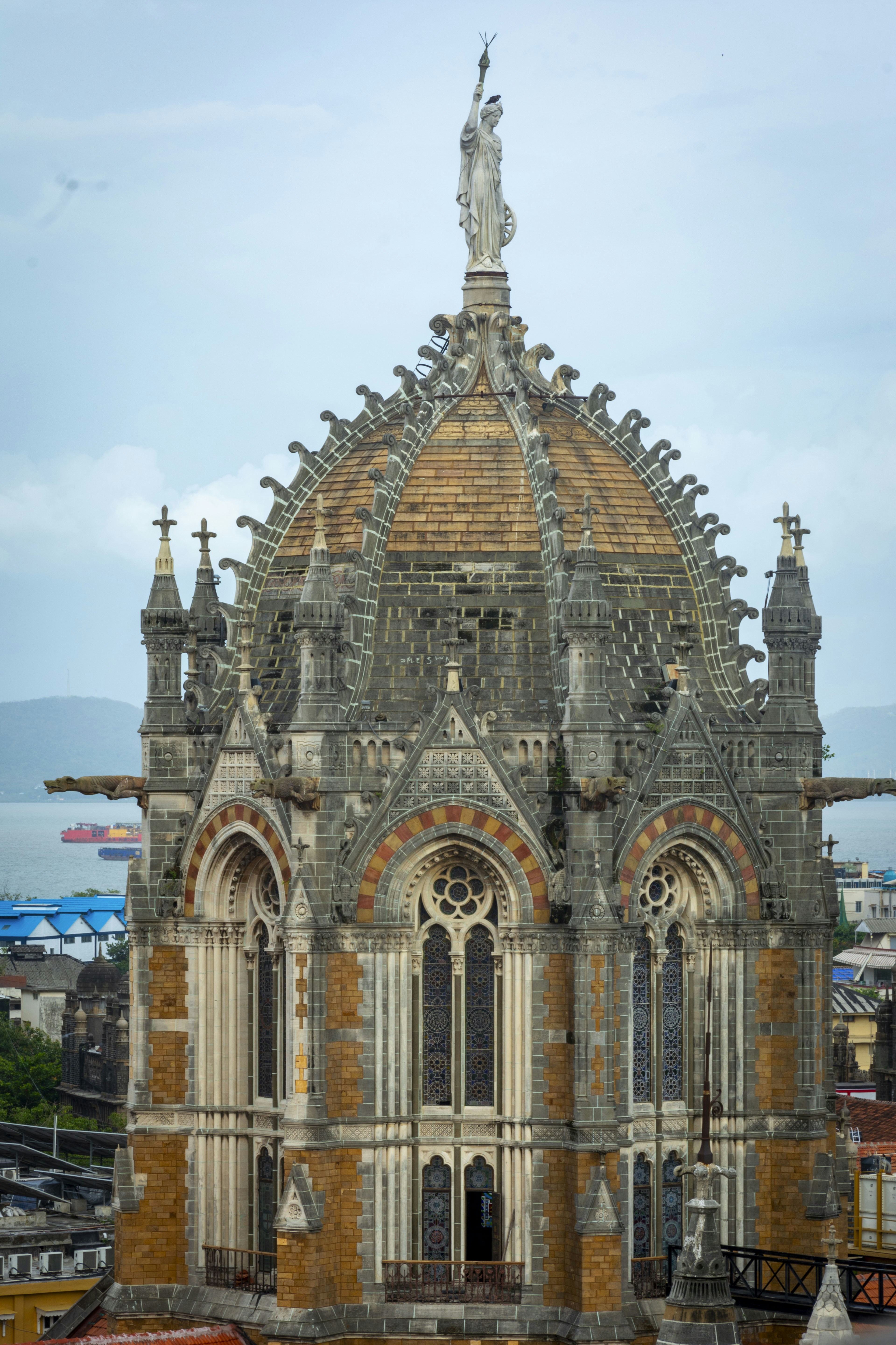 Gothic Rooftop Crown: A Stone Cathedral Reaching the Sky